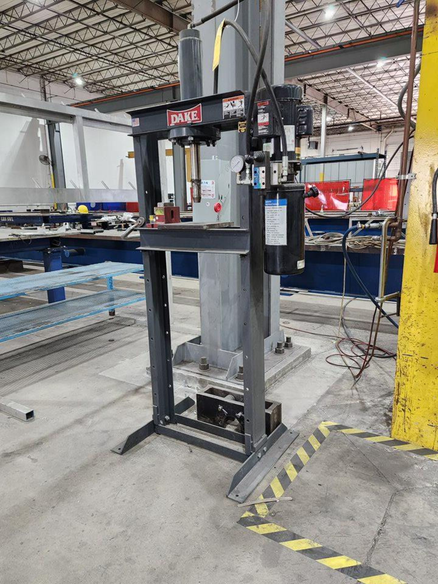 Dake 909205 25-Ton Hyd Press 1HP, 2500psi