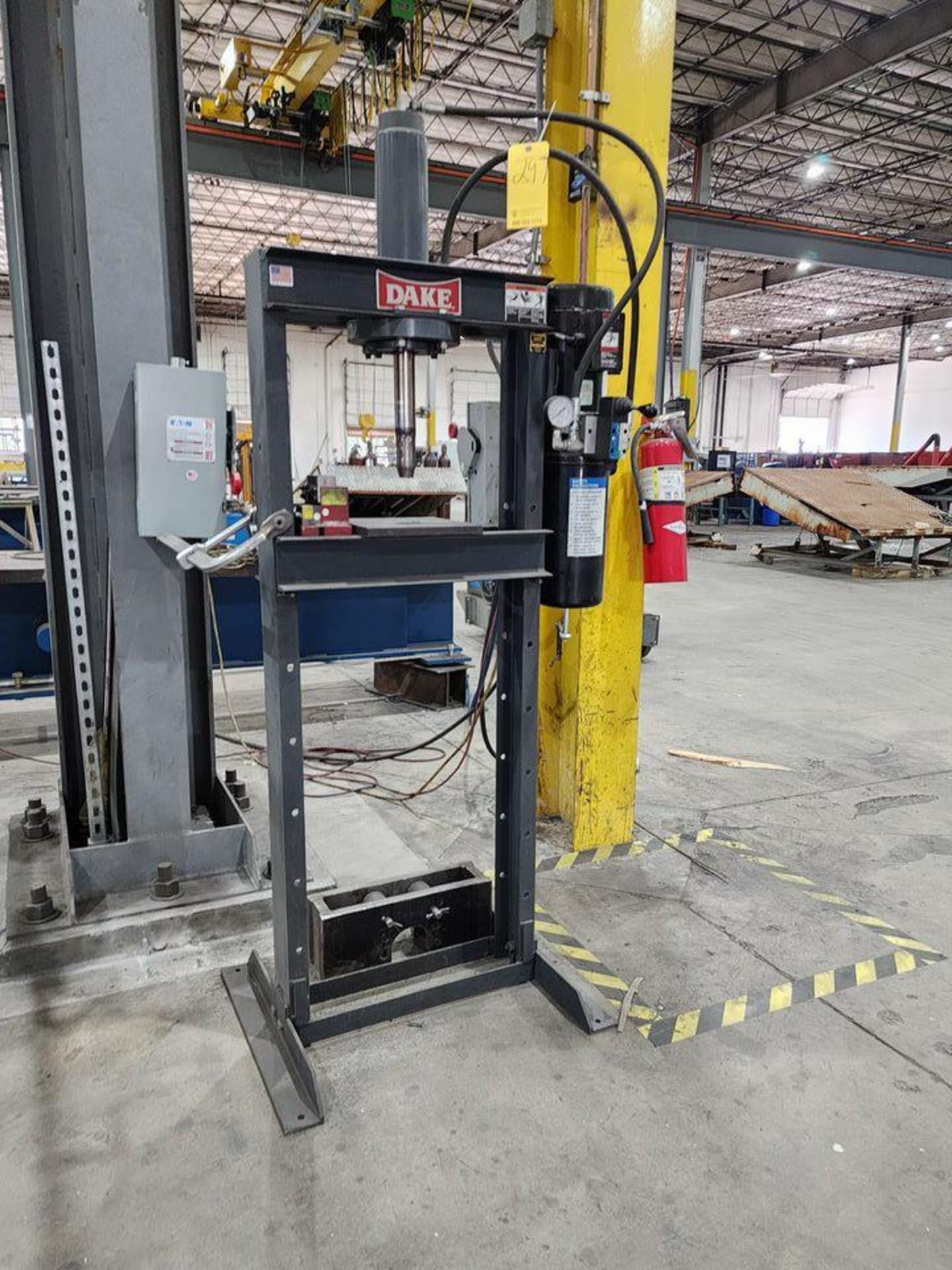 Dake 909205 25-Ton Hyd Press 1HP, 2500psi