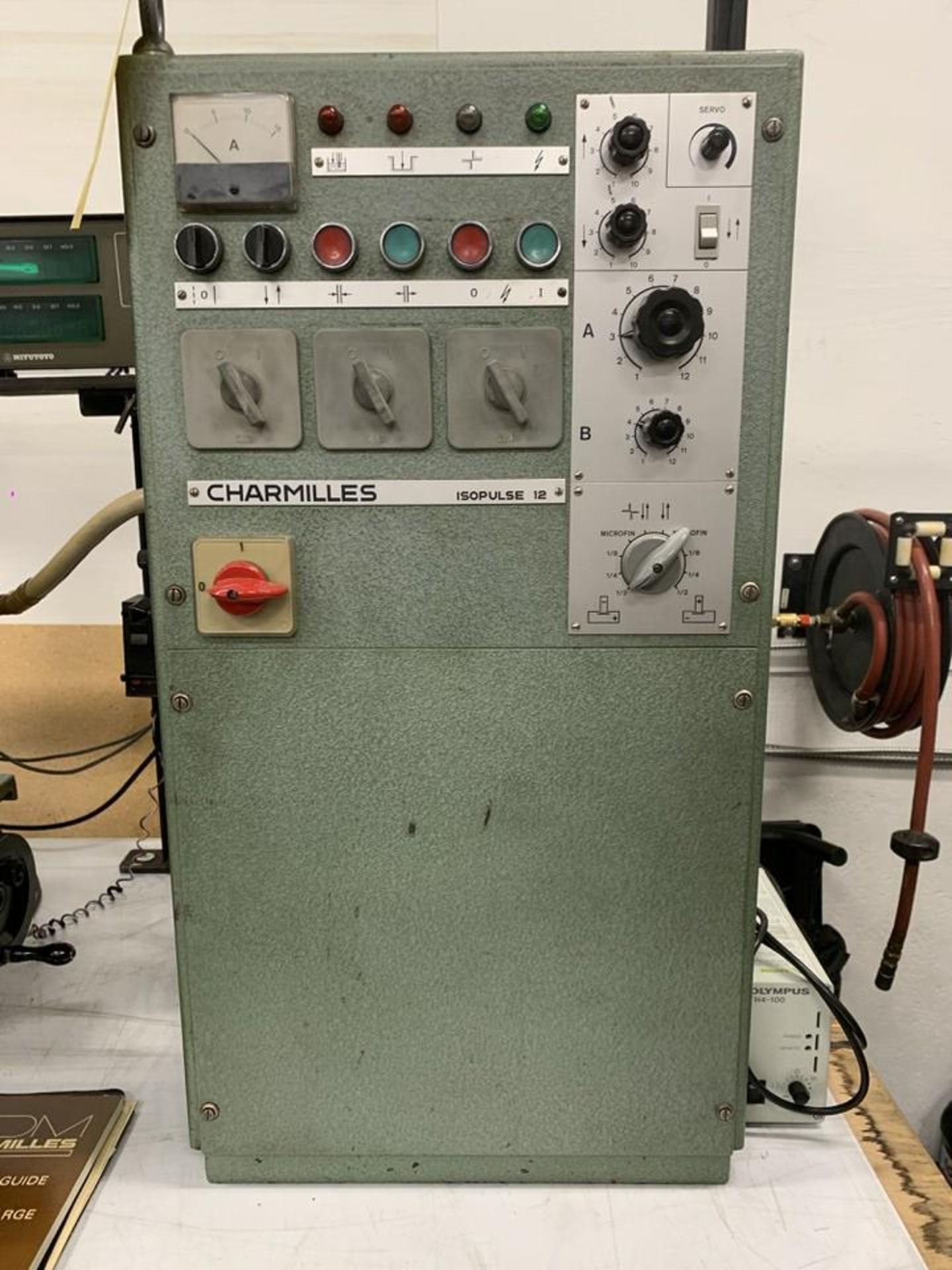 CHARMILLES D10 EDM MACHINE, 9" X 14" TABLE, 4" X 7" MAGNETIC CHUCK ...