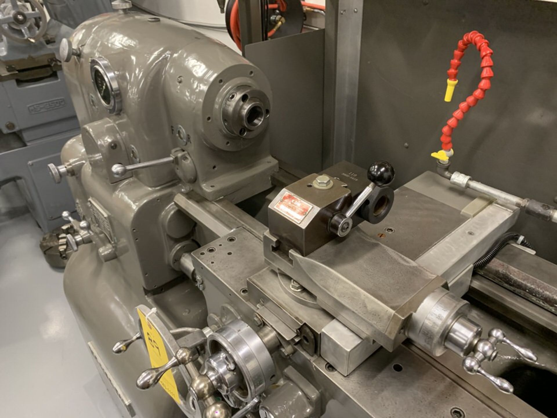 MONARCH 10EE ENGINE LATHE, ACCURITE DRO, KDK QUICK CHANGE TOOL POST, 12 ...