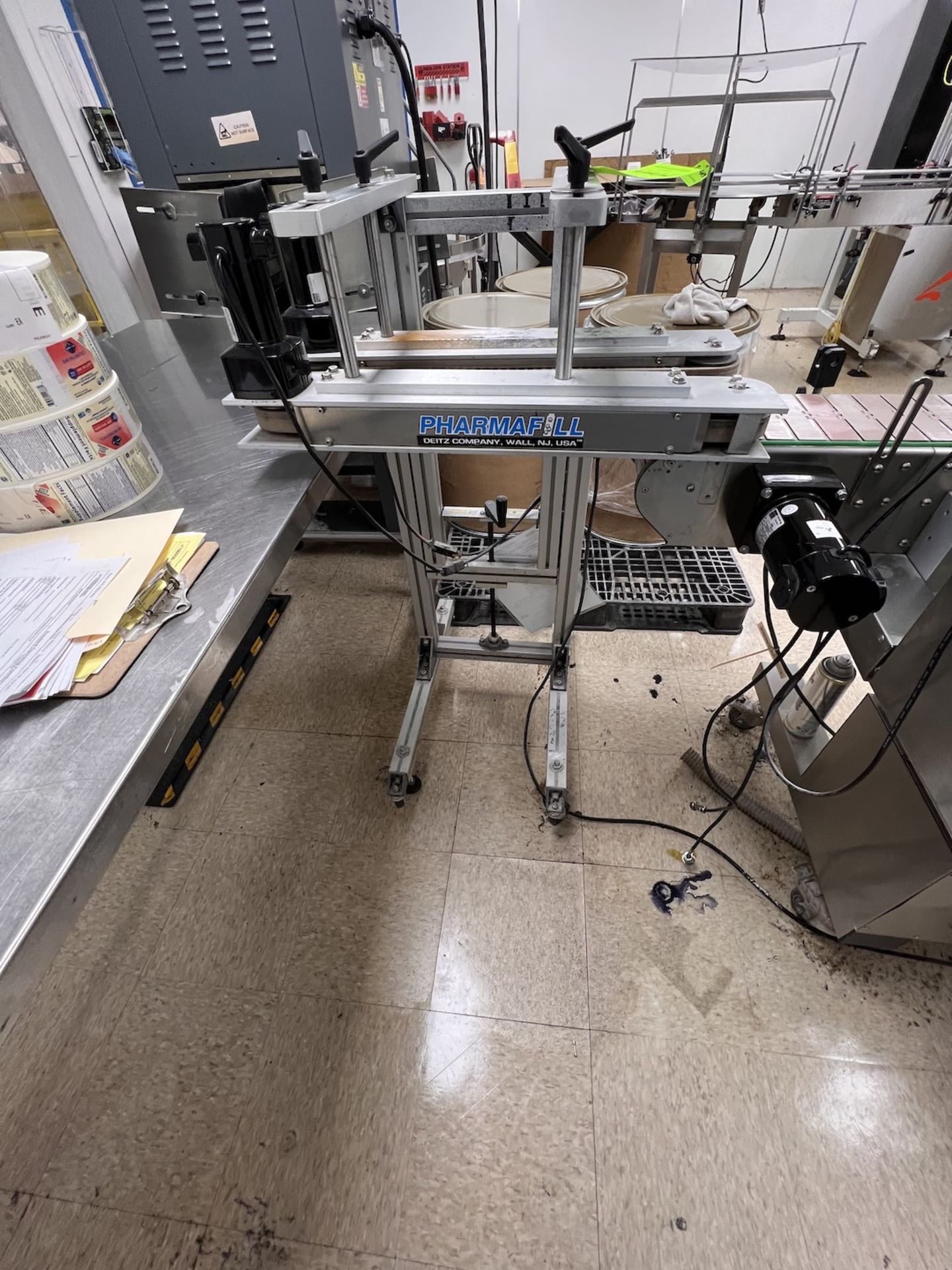 PHARMAFILL BOTTOMLESS CONVEYOR, MODEL BCV1, TYPE AD1198-3, VARIDRIVE DC ...