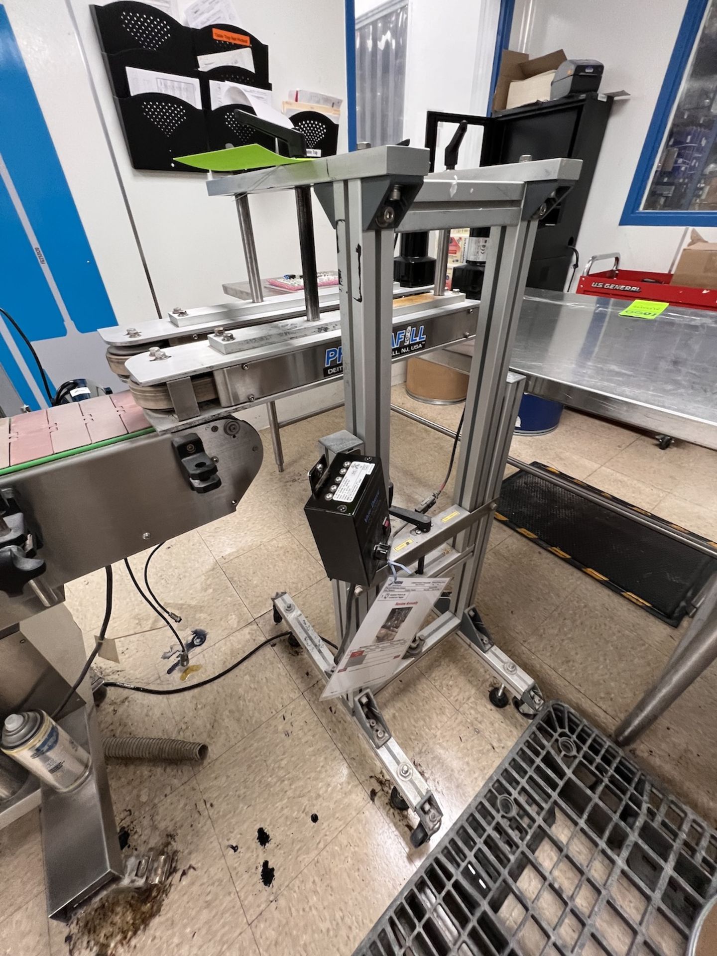 PHARMAFILL BOTTOMLESS CONVEYOR, MODEL BCV1, TYPE AD1198-3, VARIDRIVE DC ...