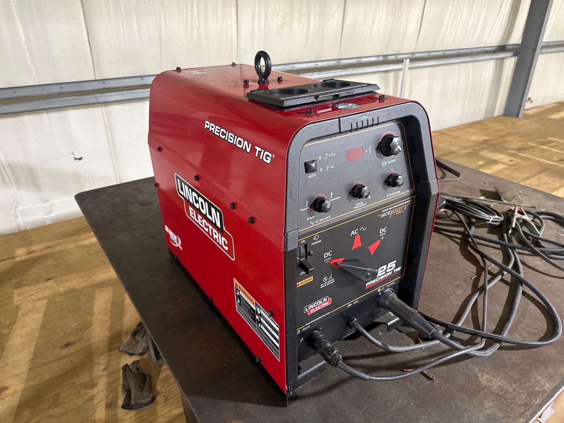 Lincoln 225 Precision TIG Welder s/n U1151201321 w/ Steel Table