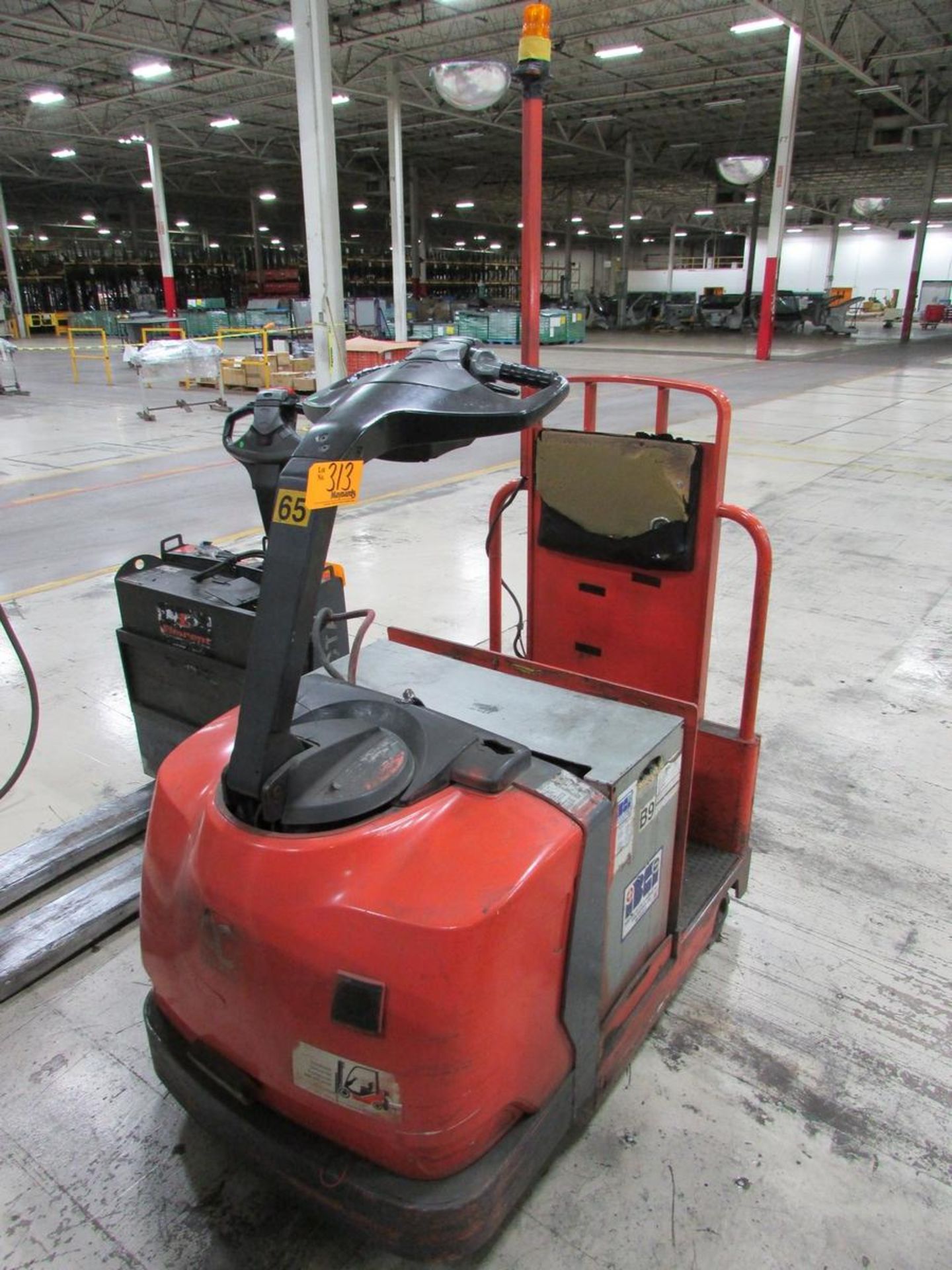 { Choice of lots: 313 } Toyota 8TB50 24V Electric Tugger Truck 710Lb ...