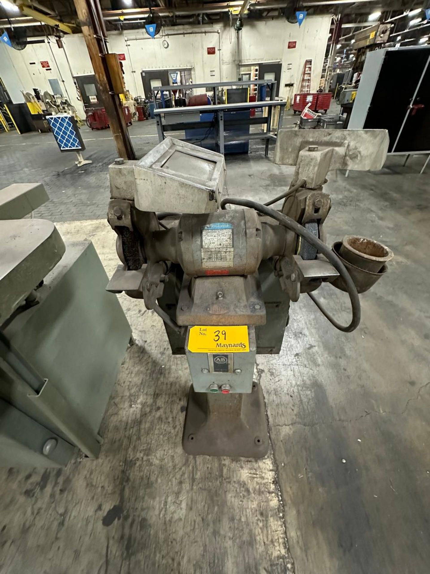 Rockwell Dual wheel Grinder/Buffer