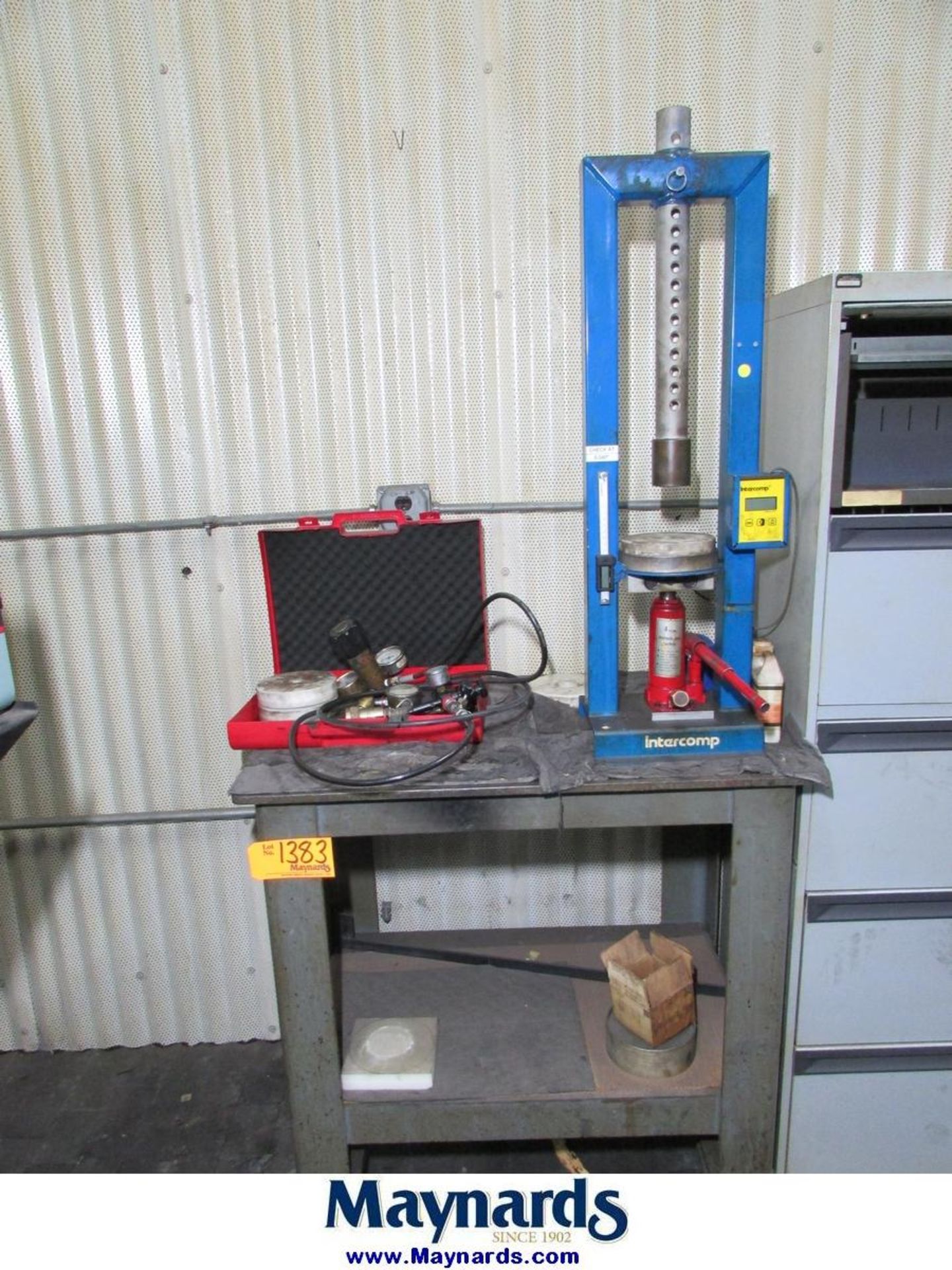 Intercomp 100059 Tester with Pressure Regulators and Rolling Steel ...