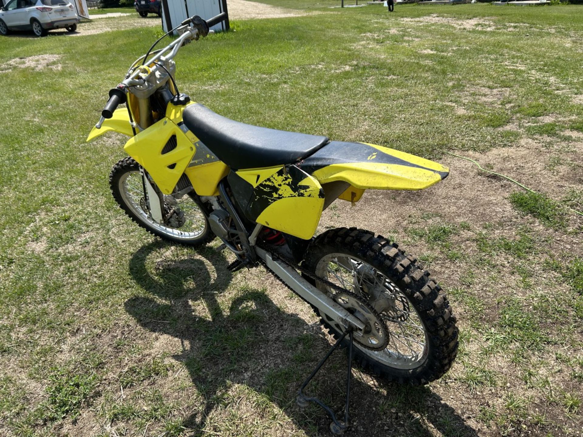 2001 SUZUKI RM 125 DIRT BIKE, S/N JS1RF16C622101929
