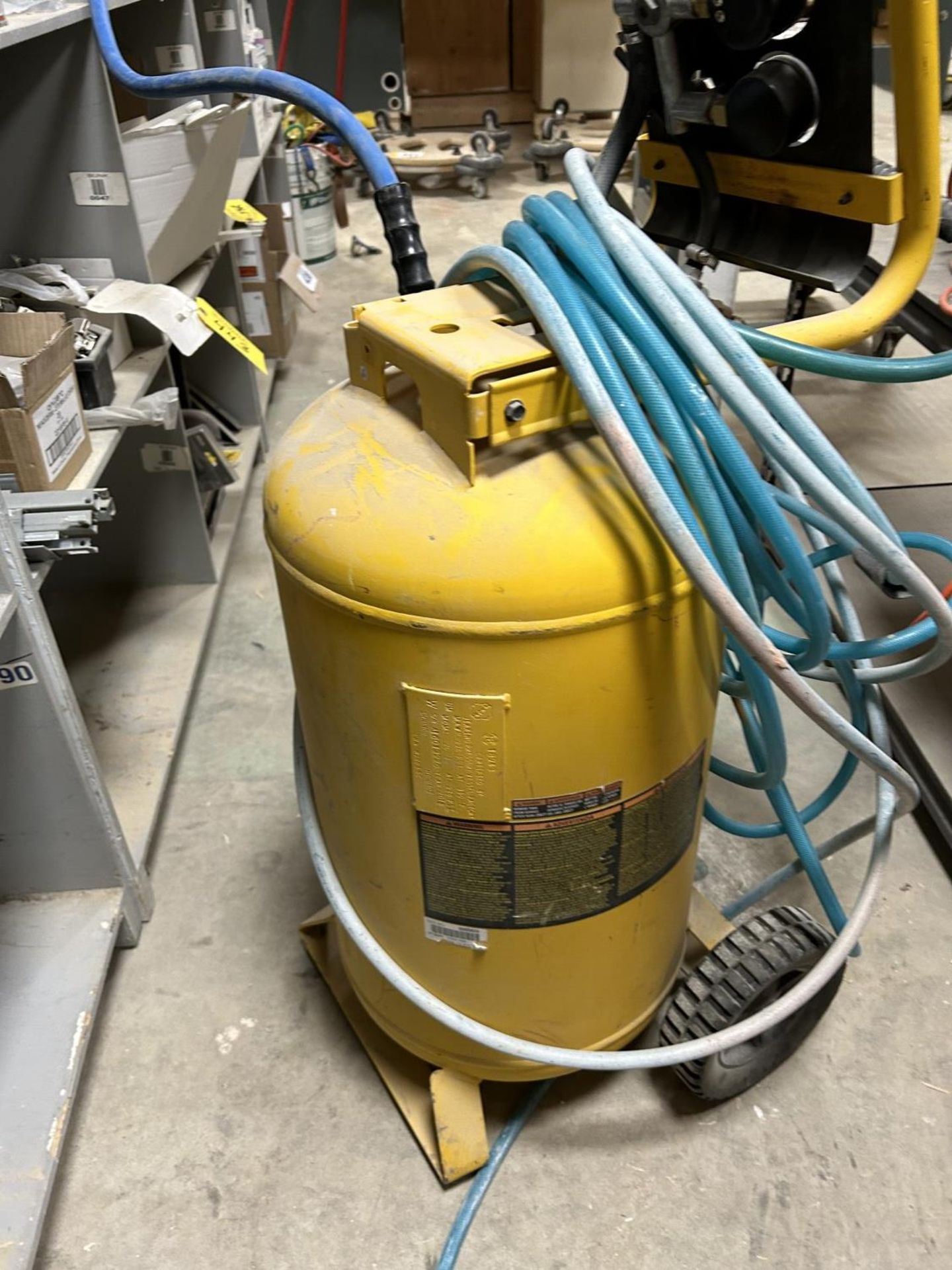 DEWALT AIR COMPRESSOR TANK & AIR HOSE