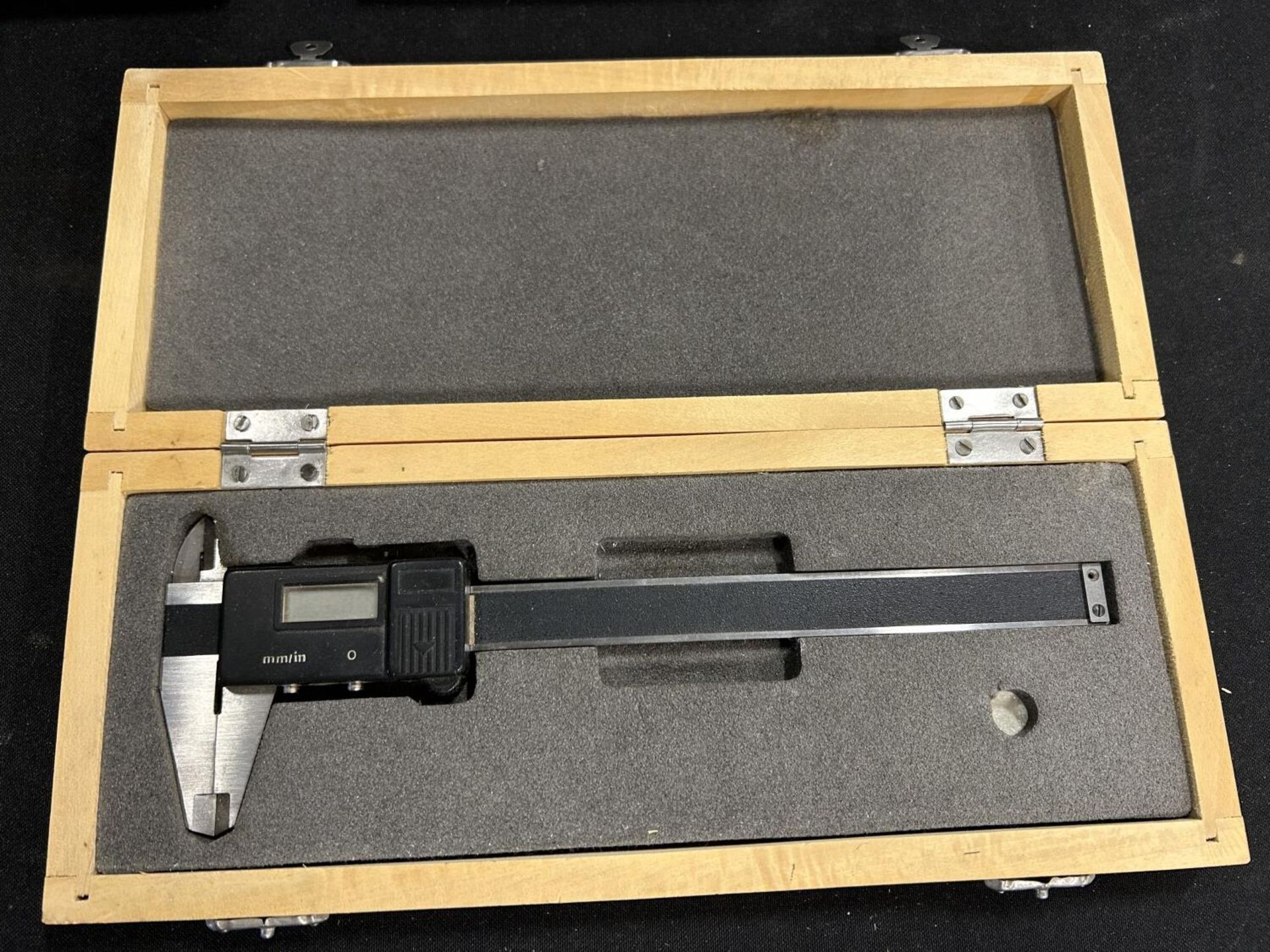 L/O ASSORTED CALIPERS, TILT BOX DIGITAL INCLIMETER