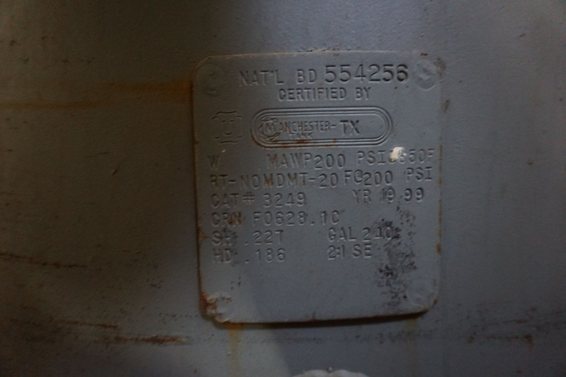 LOT TO INCLUDE: (1)VERTICAL AIR TANK, MAWP 200 PSIG, 210 GAL, (1 ...