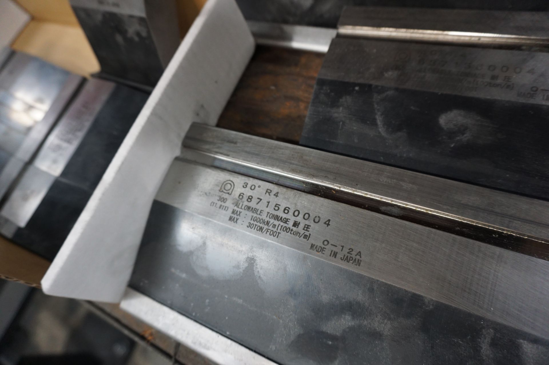 AMADA EUROPEAN STYLE PRESS BRAKE TOOLING, SECTIONED LENGTH SET CAT ...