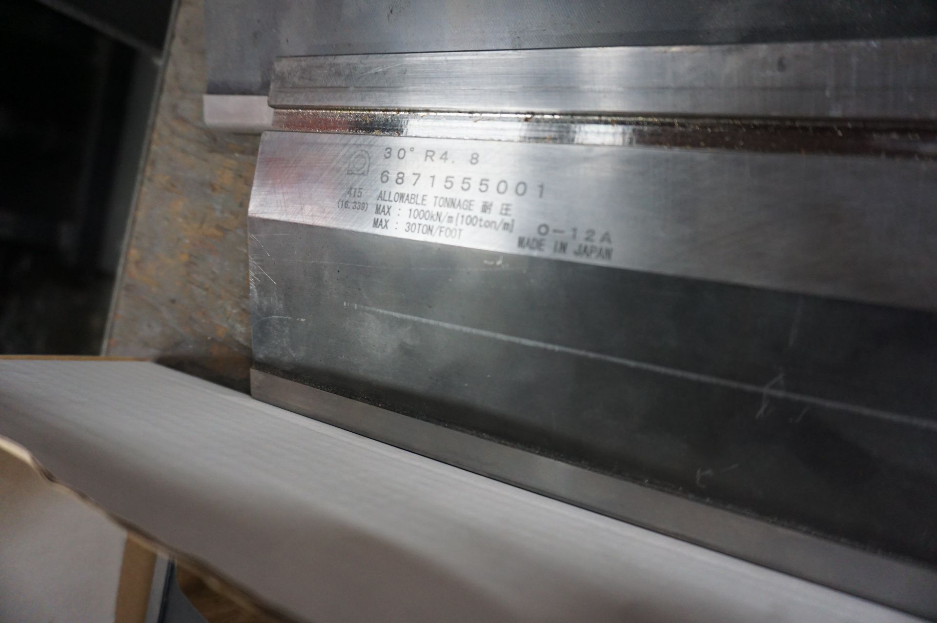 AMADA EUROPEAN STYLE PRESS BRAKE TOOLING, SECTIONED LENGTH SET CAT ...
