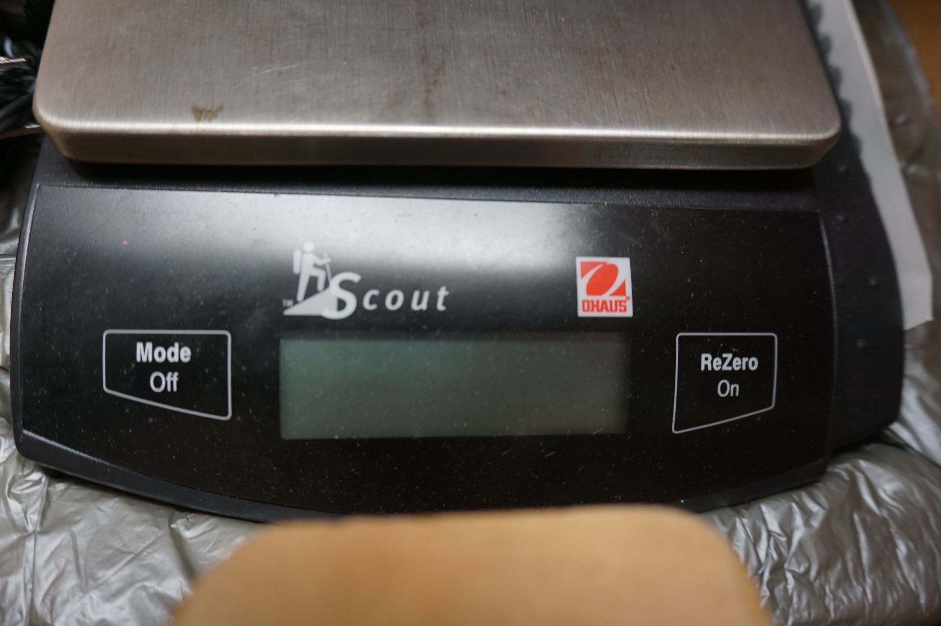 LOT TO INCLUDE: (1) PENNSYLVANIA MODEL 7500 DIGITAL SCALE, (1) PELOUZE ...