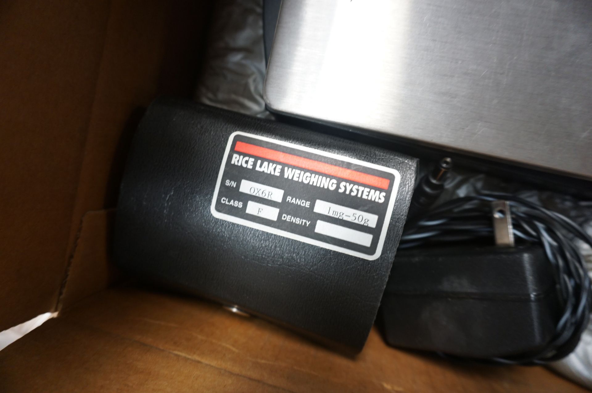 LOT TO INCLUDE: (1) PENNSYLVANIA MODEL 7500 DIGITAL SCALE, (1) PELOUZE ...