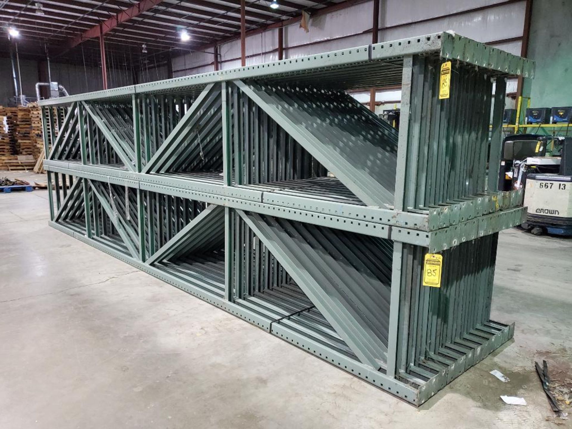 (36x) Interlake Teardrop Uprights, 18' 6" Tall x 36" Deep, 4" x 3 ...