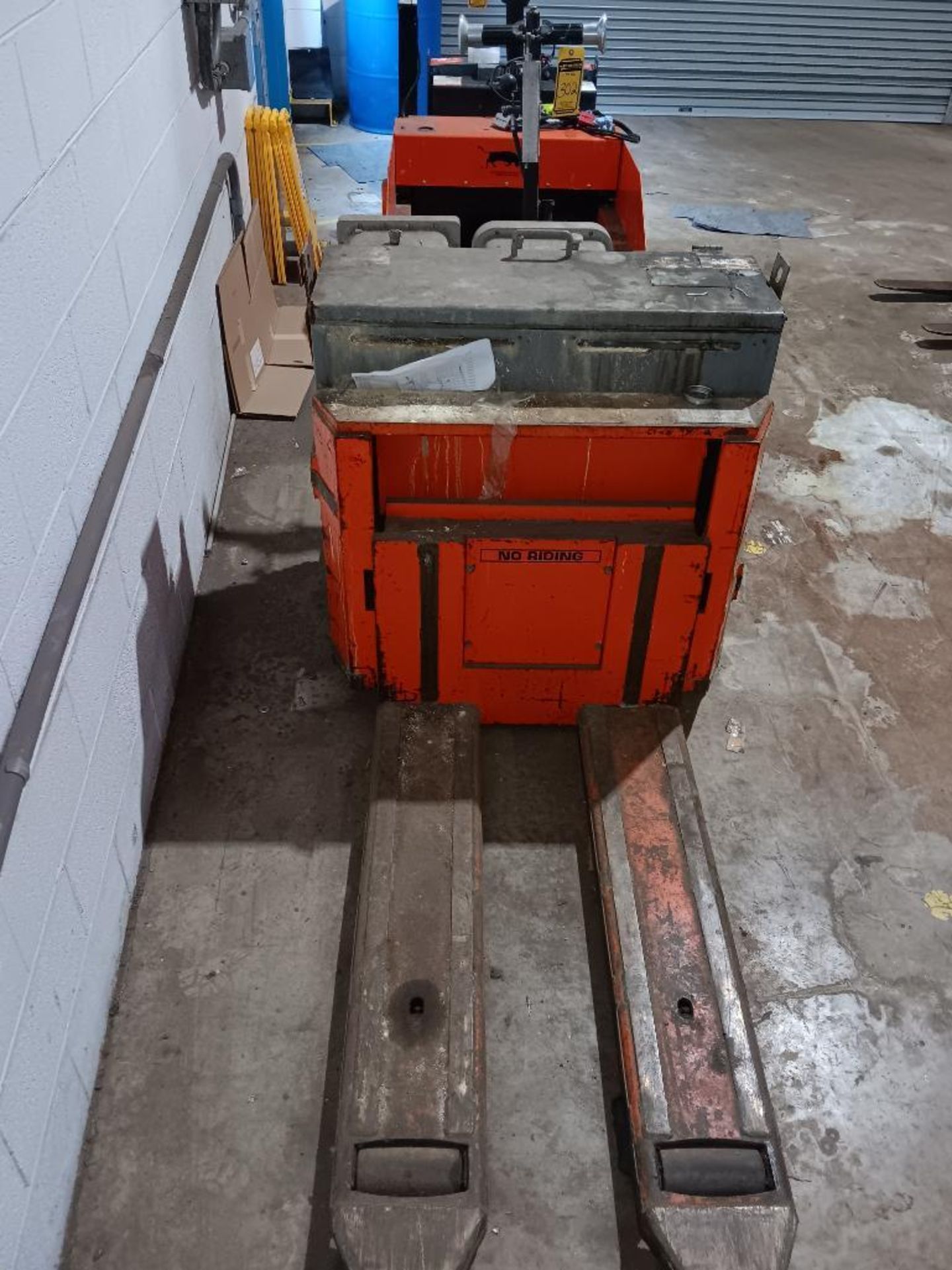 Rico BPR 6,000 LB. Electric Hydraulic Pallet Jack, Model PWH-EX-60