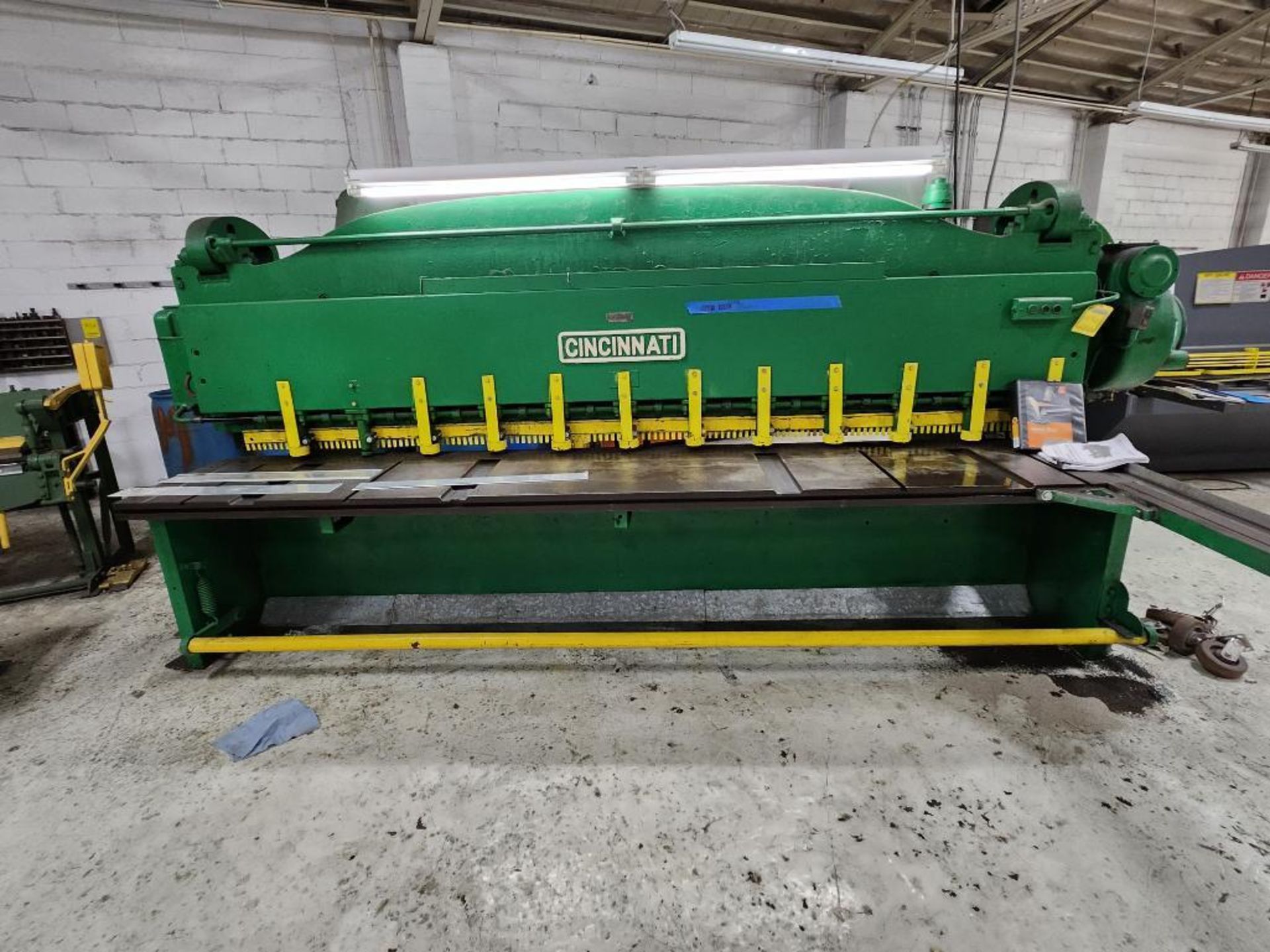 Cincinnati 3/8" x 12' Shear, 230V/460V, Three Phase, Model 2512, S/N 17657