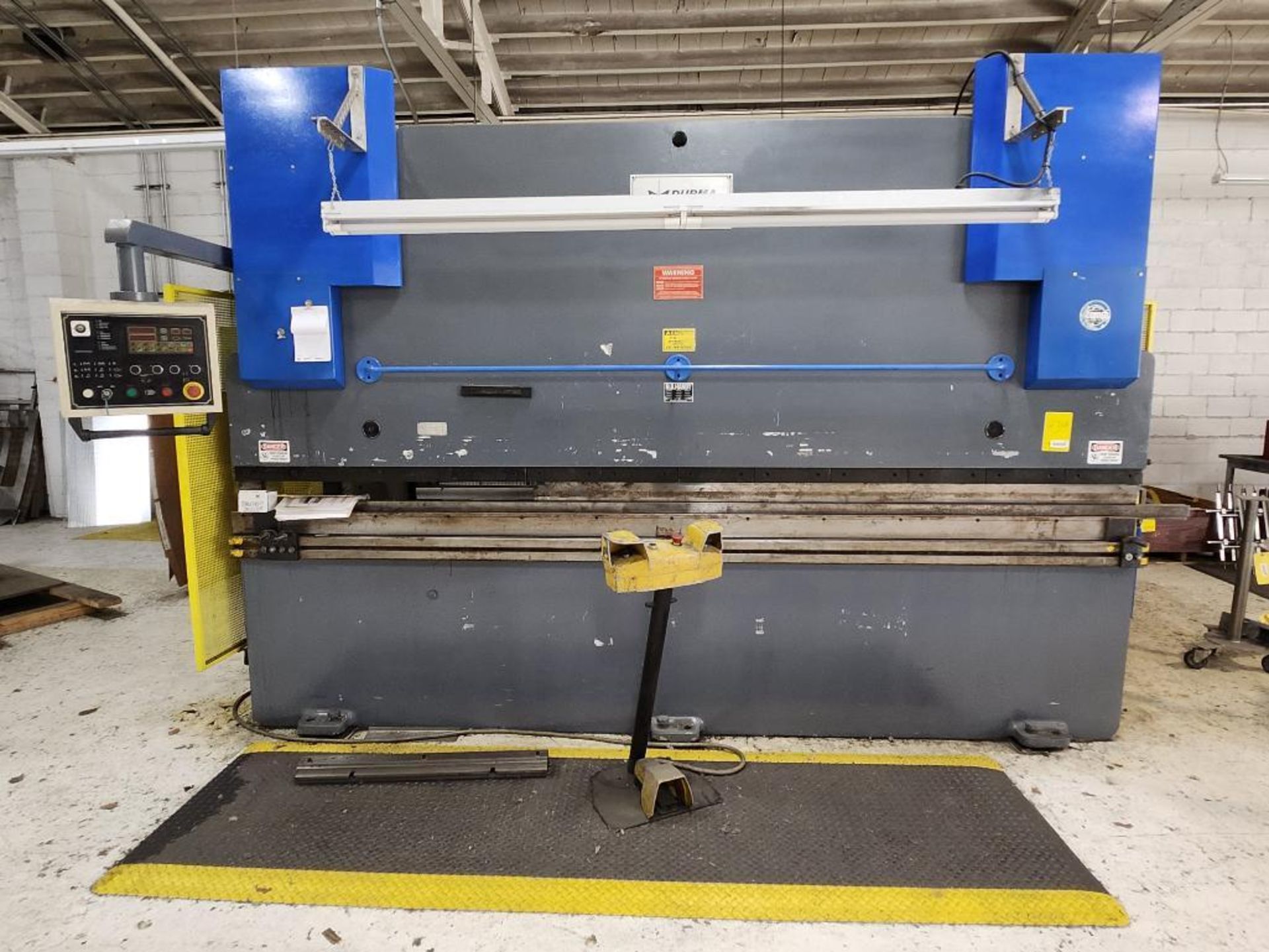 Durma Primeline CNC Hydraulic Press Brake, 220-Ton, 220V/440V, Three ...