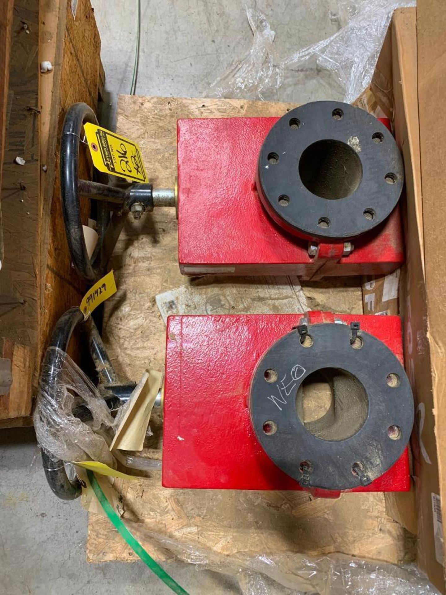 { Group of lots: 216, 217 } (2x) Red Valve Co. Pinch Valves, Series: 75, 4"