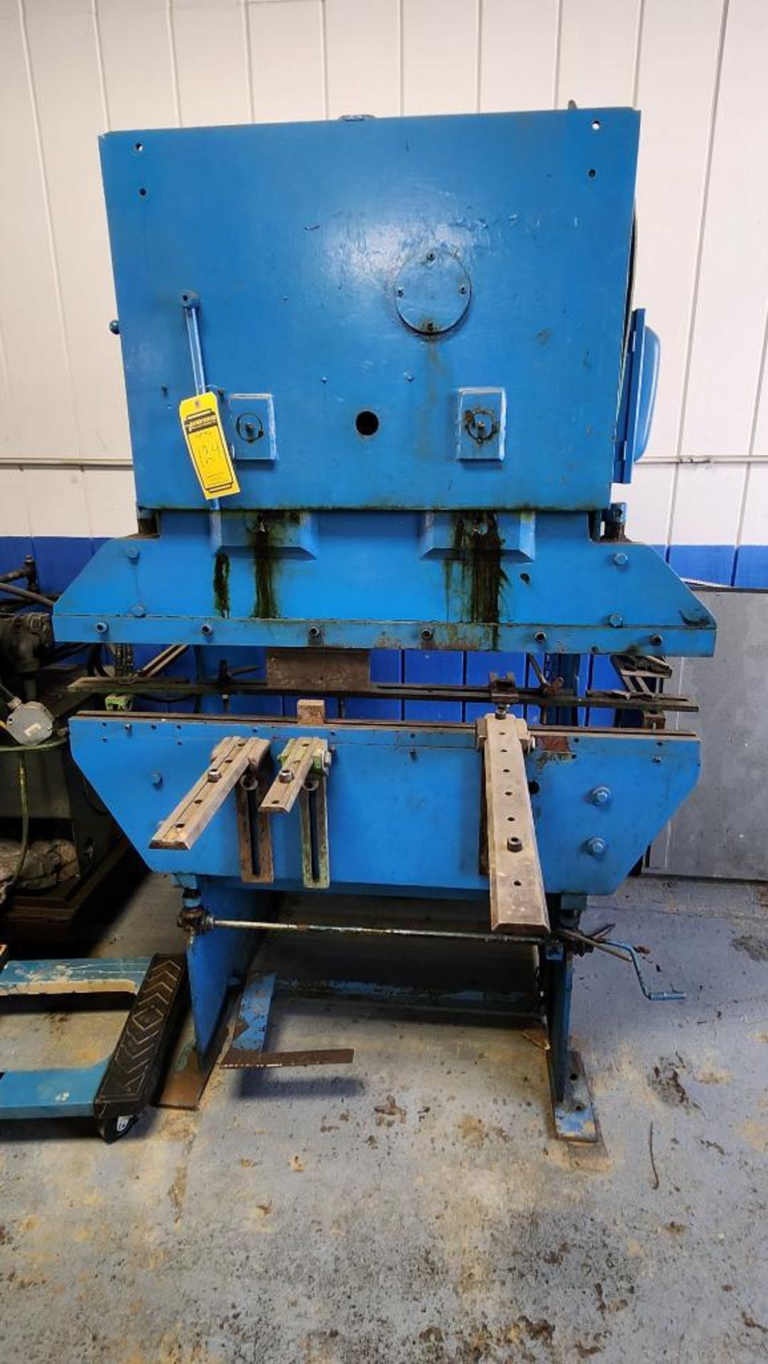 48" Press Brake, 230 V, 3-Phase, 1/2 HP Video Link: 48" Press Brake