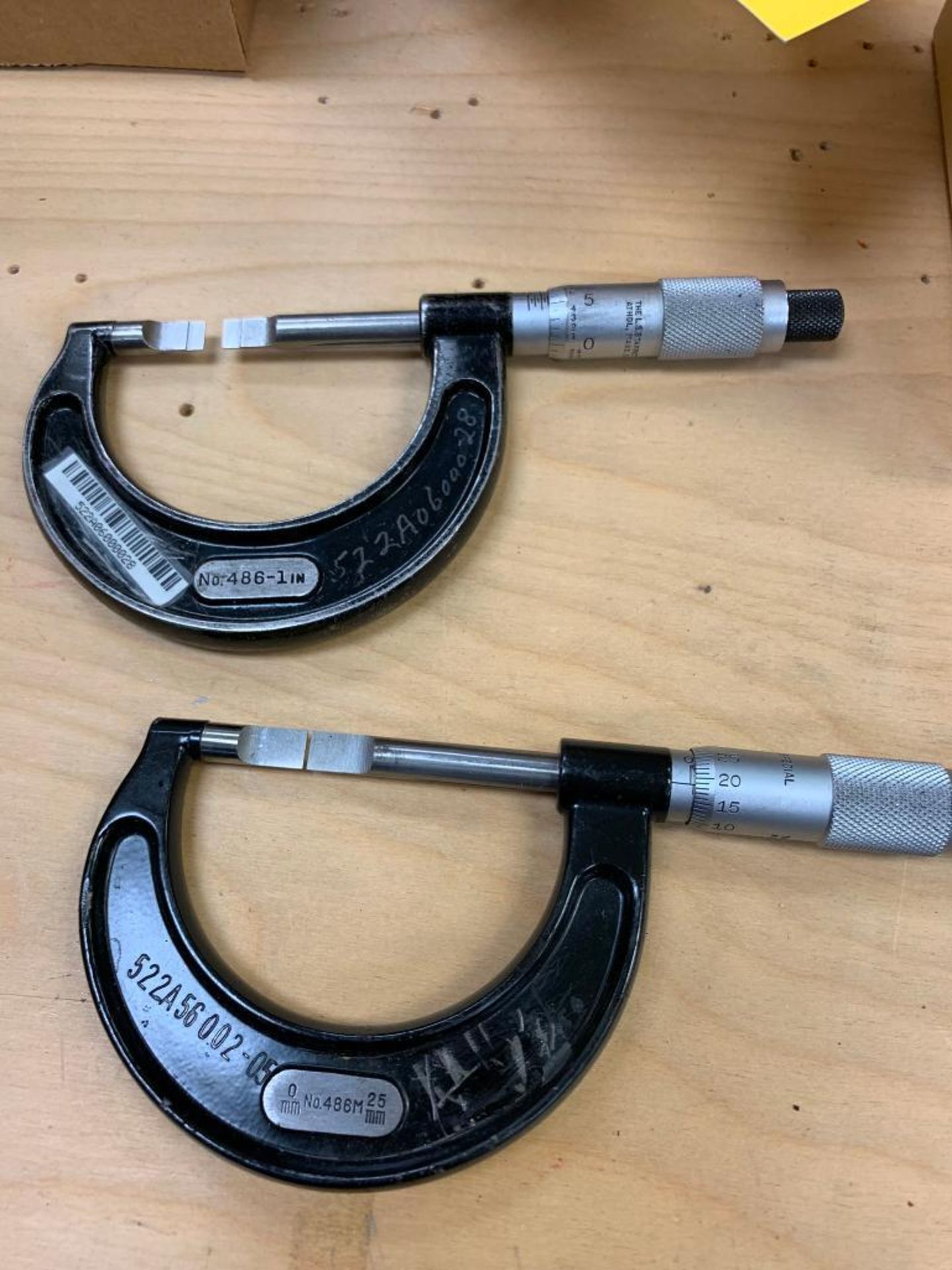 { Group of lots: 1674, 1675, 1676 } Box of Metric & Sae Blade Micrometers