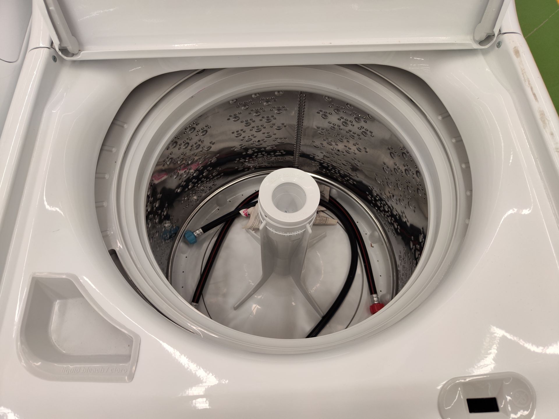 Lote de 2 Lavadoras contiene: 1 Lavadora de 18 KG, Marca MABE, Modelo ...