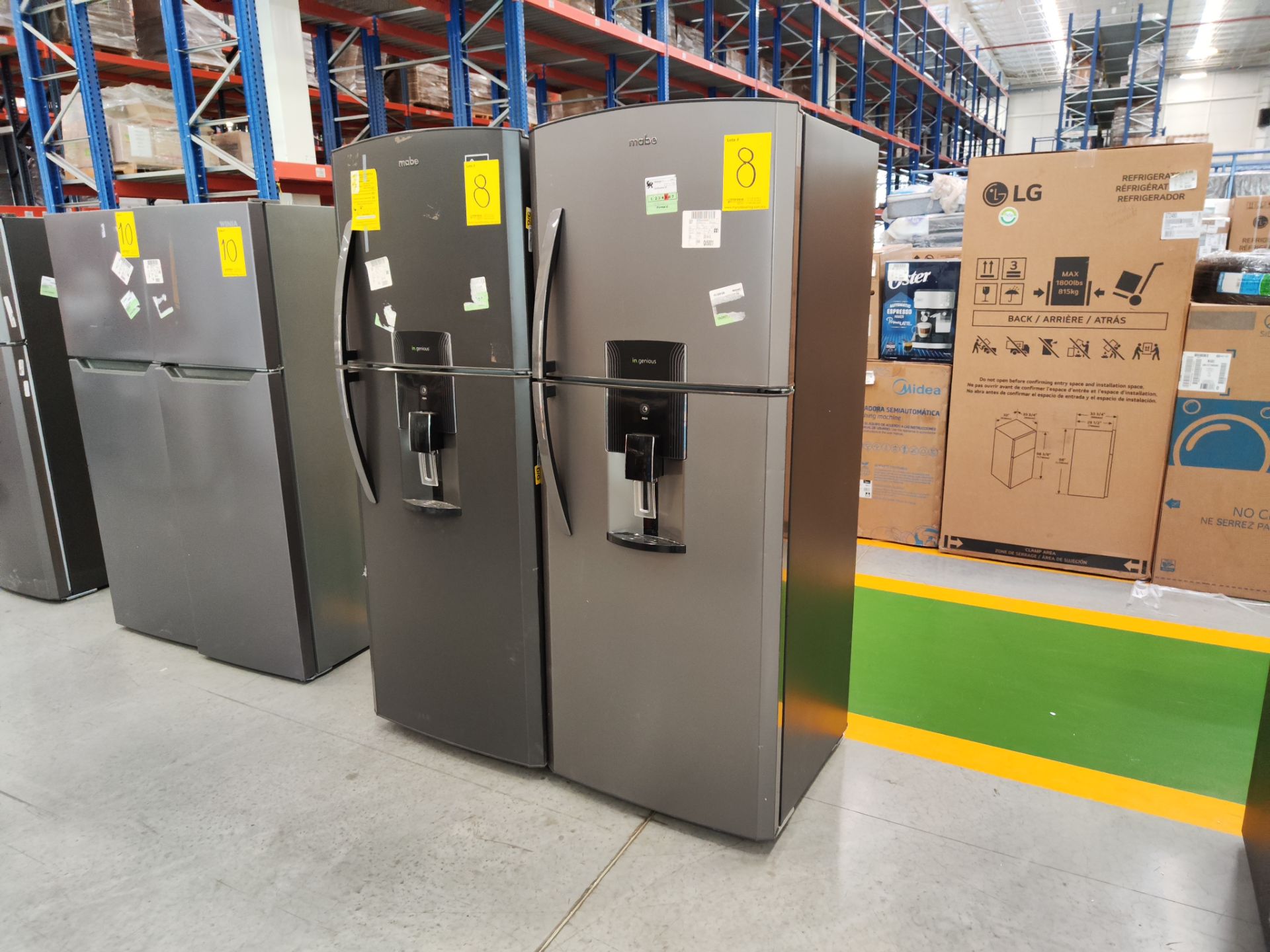 Lote de 2 refrigeradores contiene: 1 refrigerador con dispensador de ...
