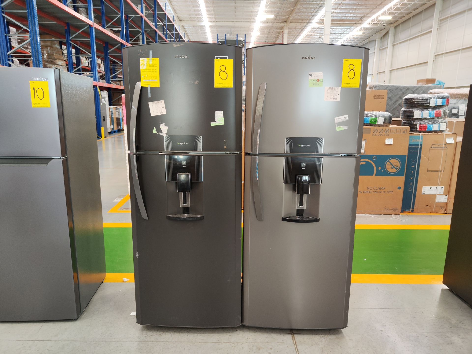 Lote de 2 refrigeradores contiene: 1 refrigerador con dispensador de ...