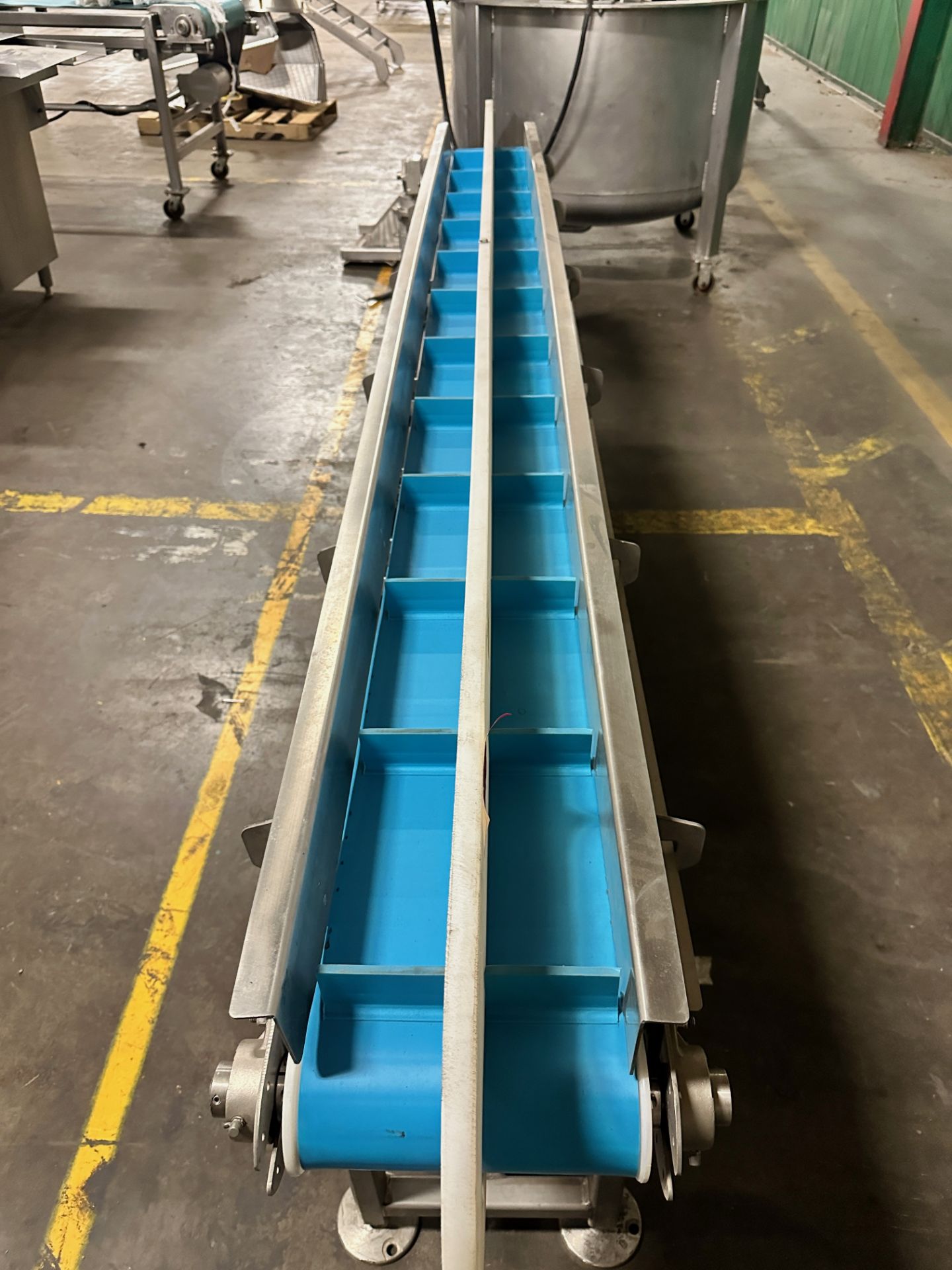 Dual Lane Slotted Conveyor | Required Rigging and Loading Fee for ...