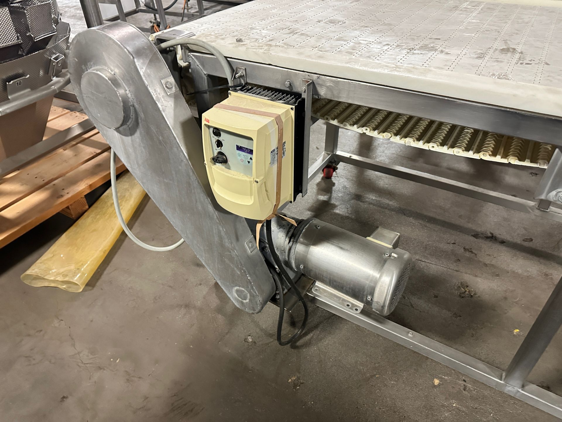 Stainless Frame Interlox Powered Conveyor, W/ VFD, Approx 34" OAW x 124 ...