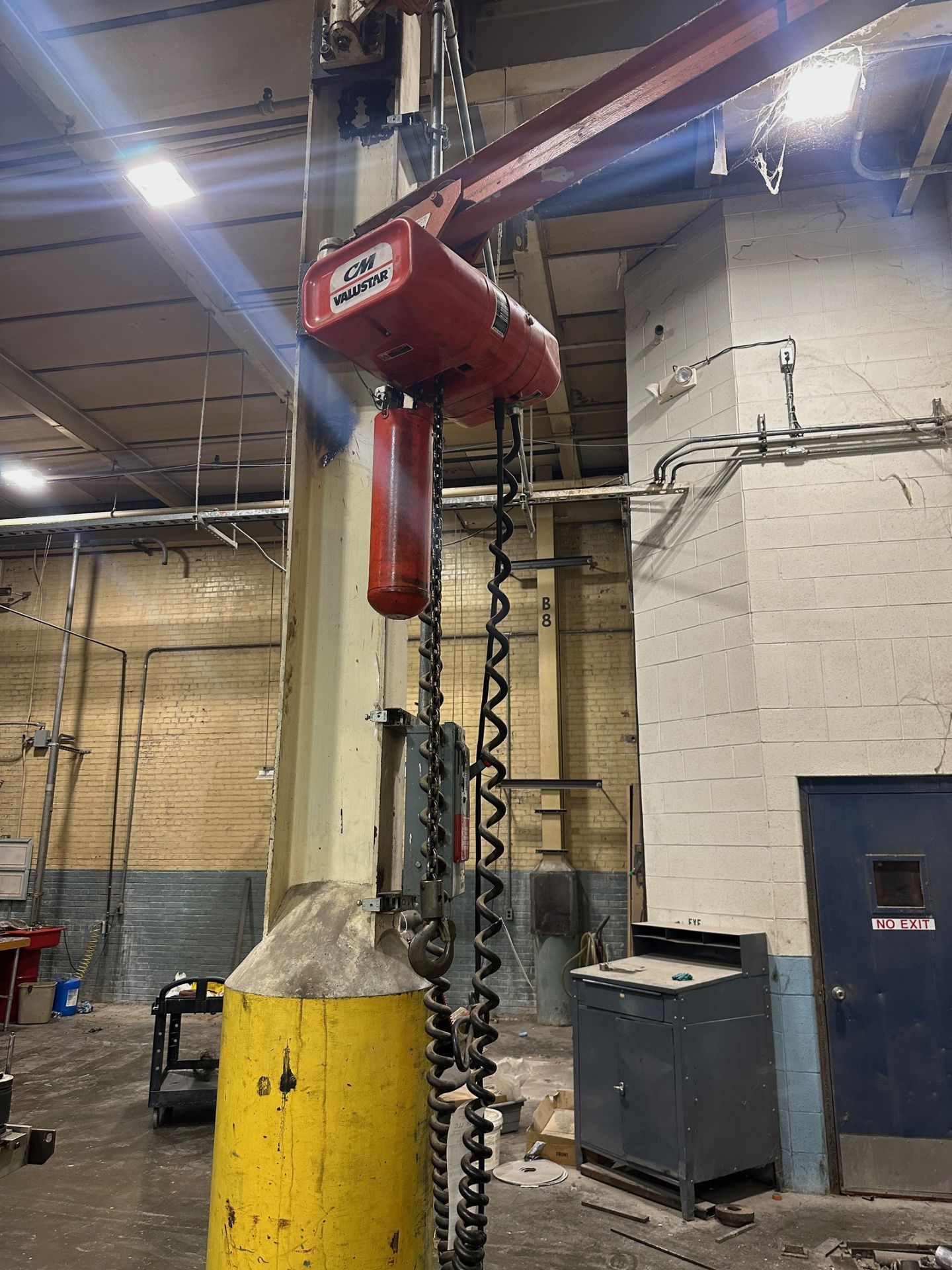 CM Valustar 1 Ton Capacity Chain Hoist | Required Rigging and Loading ...