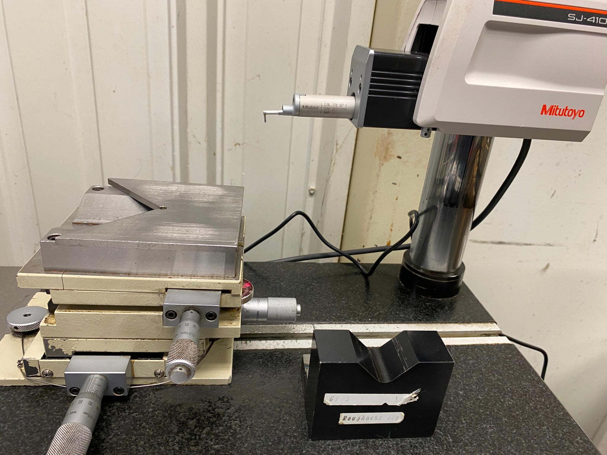 PORTABLE SURFACE ROUGHNESS MEASURING MACHINE, MITUTOYO SURFTEST MDL. SJ-410