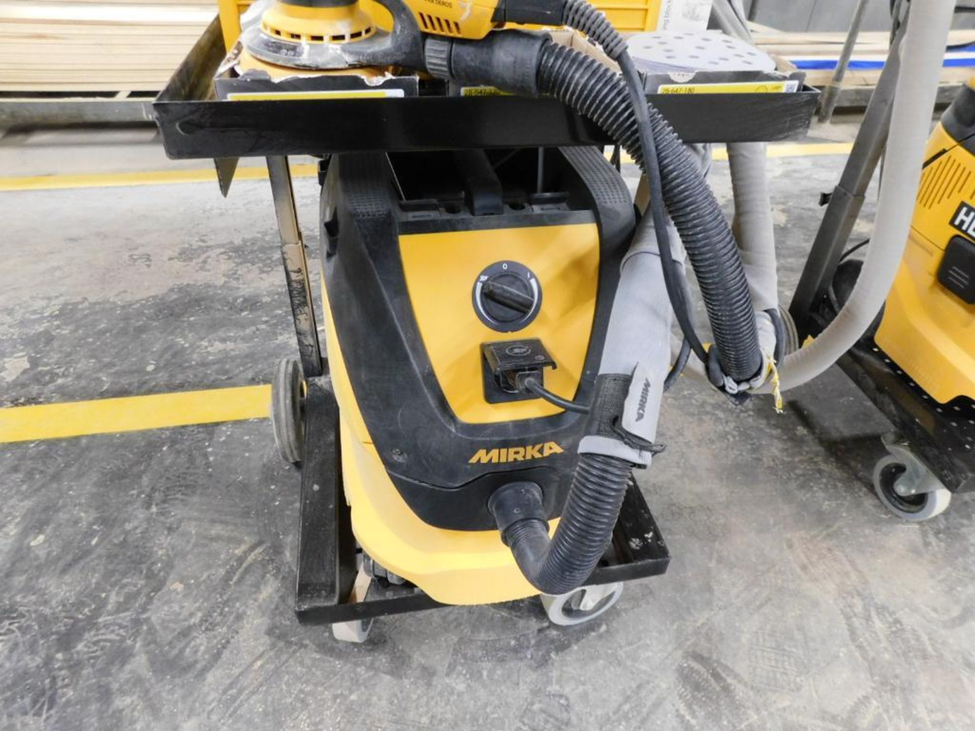 Mirka Deros Dust Free Sanding System, Pneumatic Palm Sander with ...