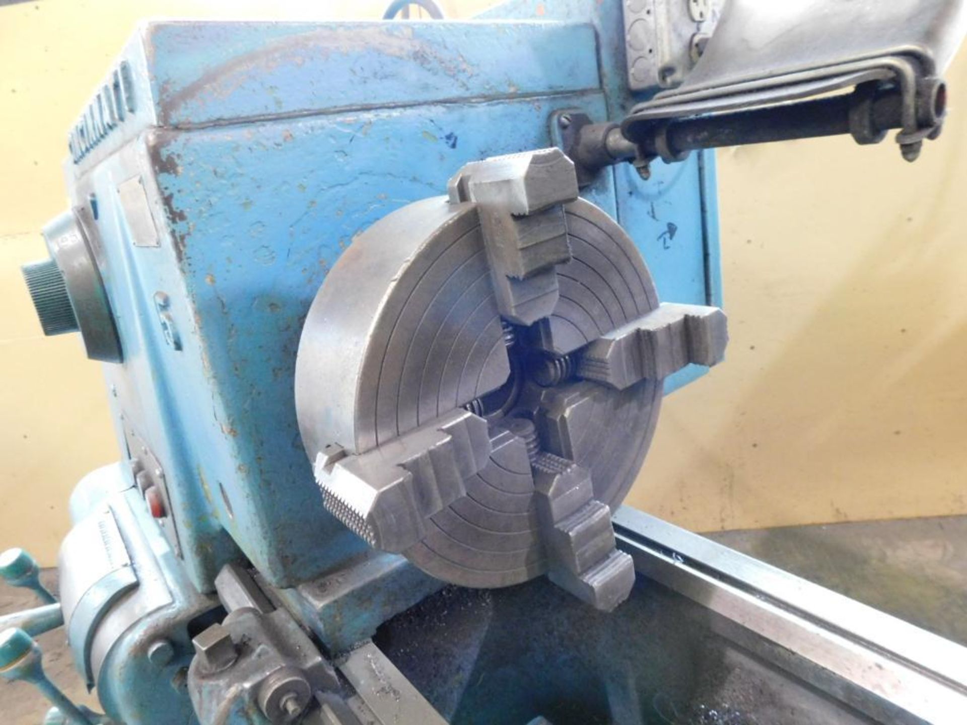 Cincinnati Engine Lathe, 10" 4-Jaw Chuck, Tailstock, 1-3/4" Pipe Diameter