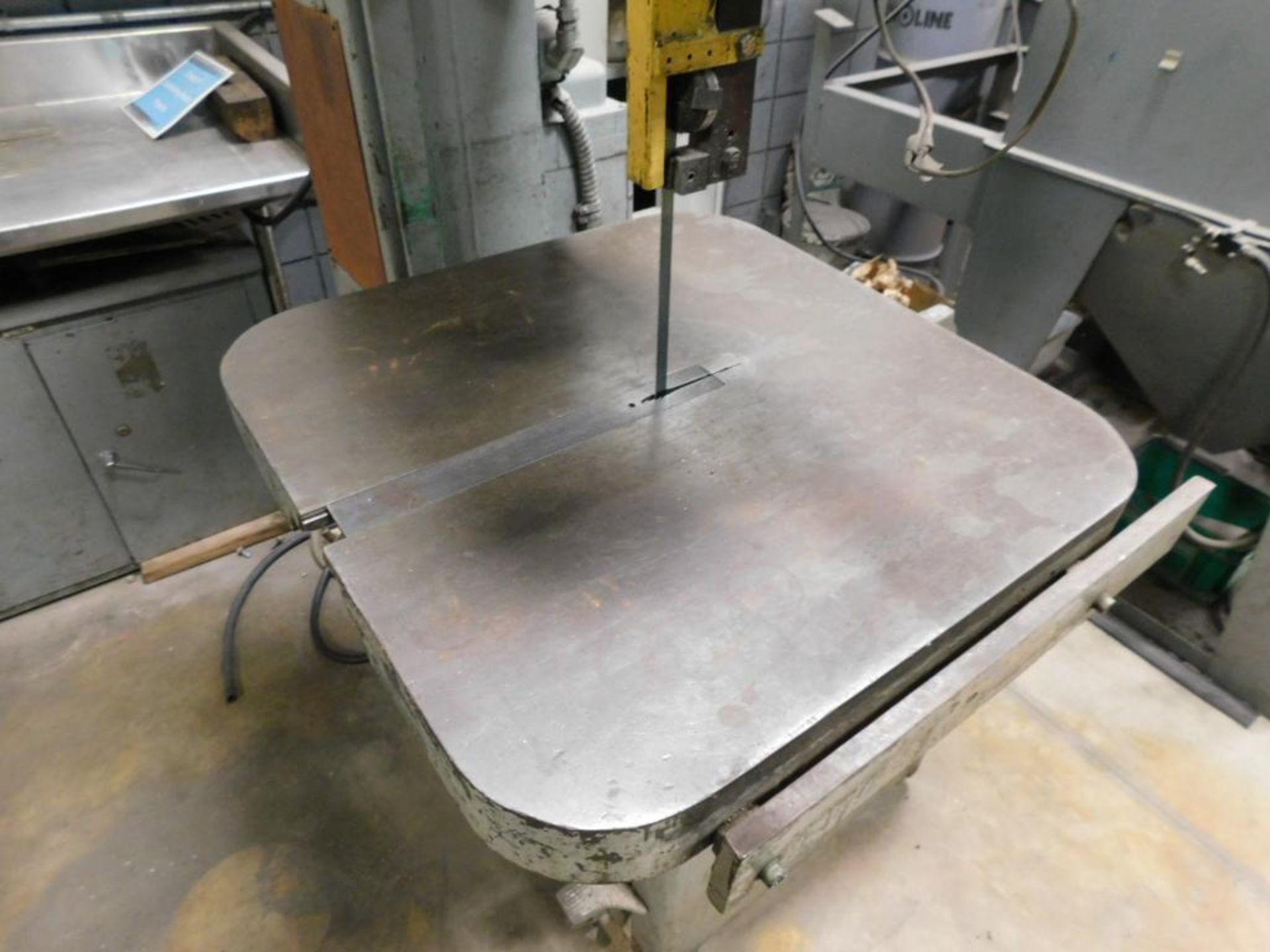 Grob NS18 Vertical Band Saw, S/N 8543, 24" x 24" Table, 18" Throat