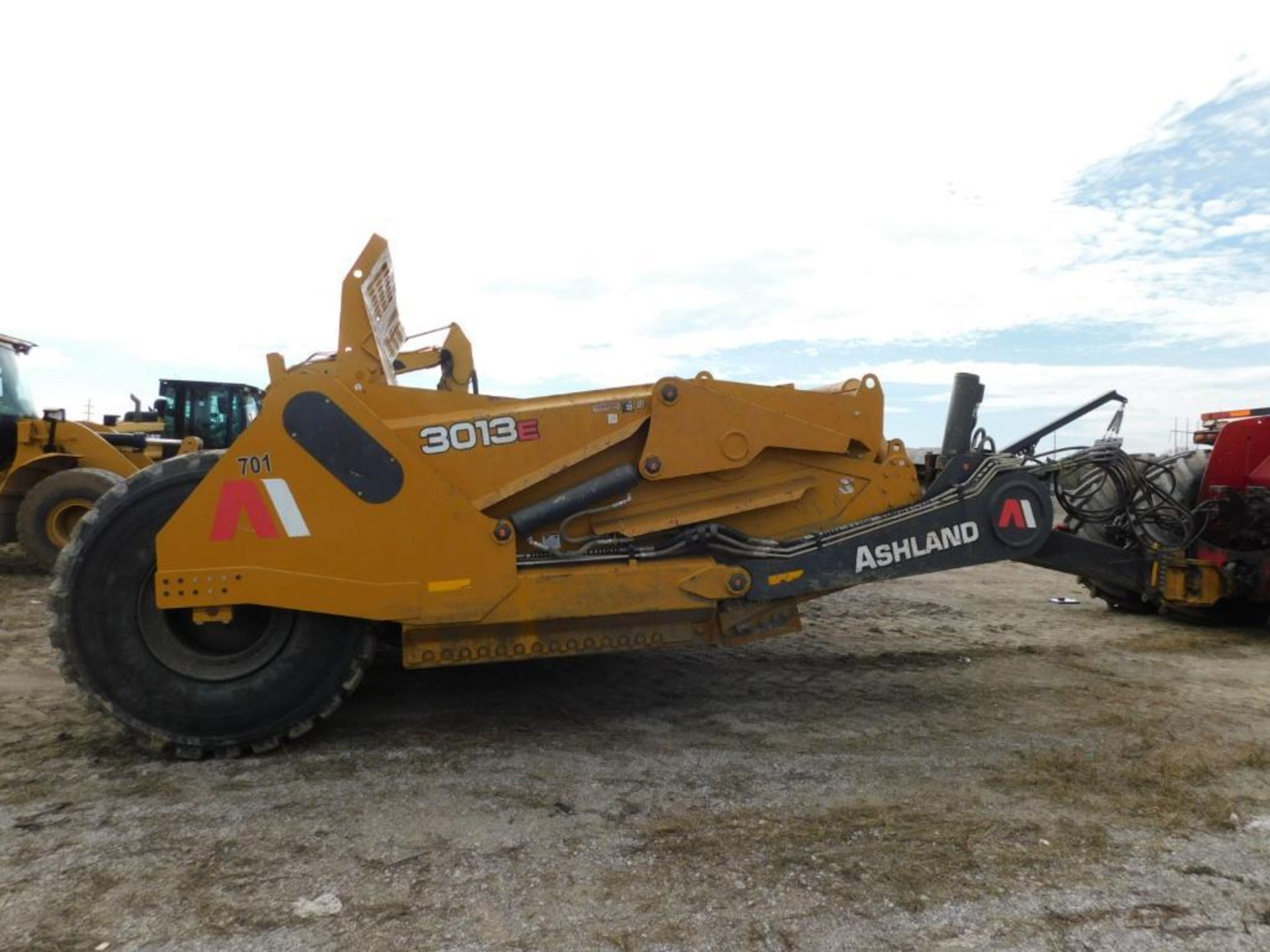 { Choice of lots: 5 } 2022 Ashland 3013 Scraper Pan (NEW): Hard Box ...