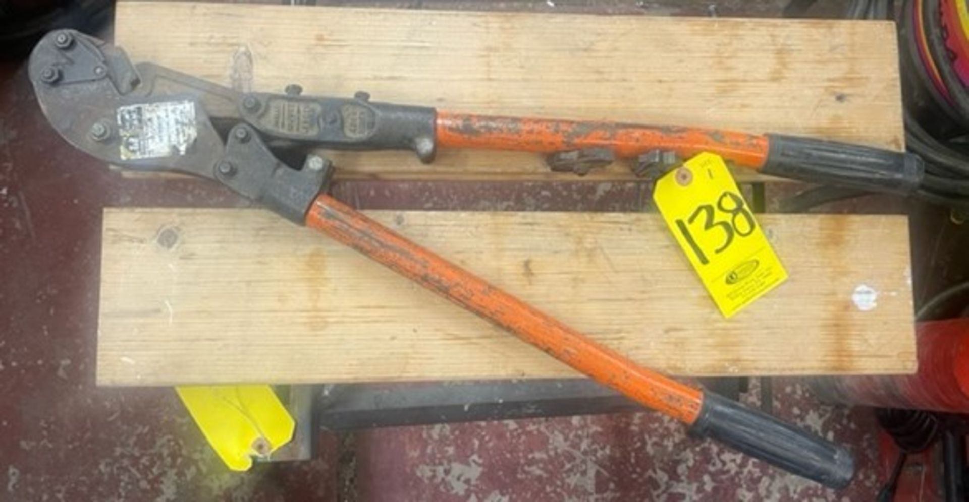 T & B TBM5 COMPRESSION LUG CRIMPER