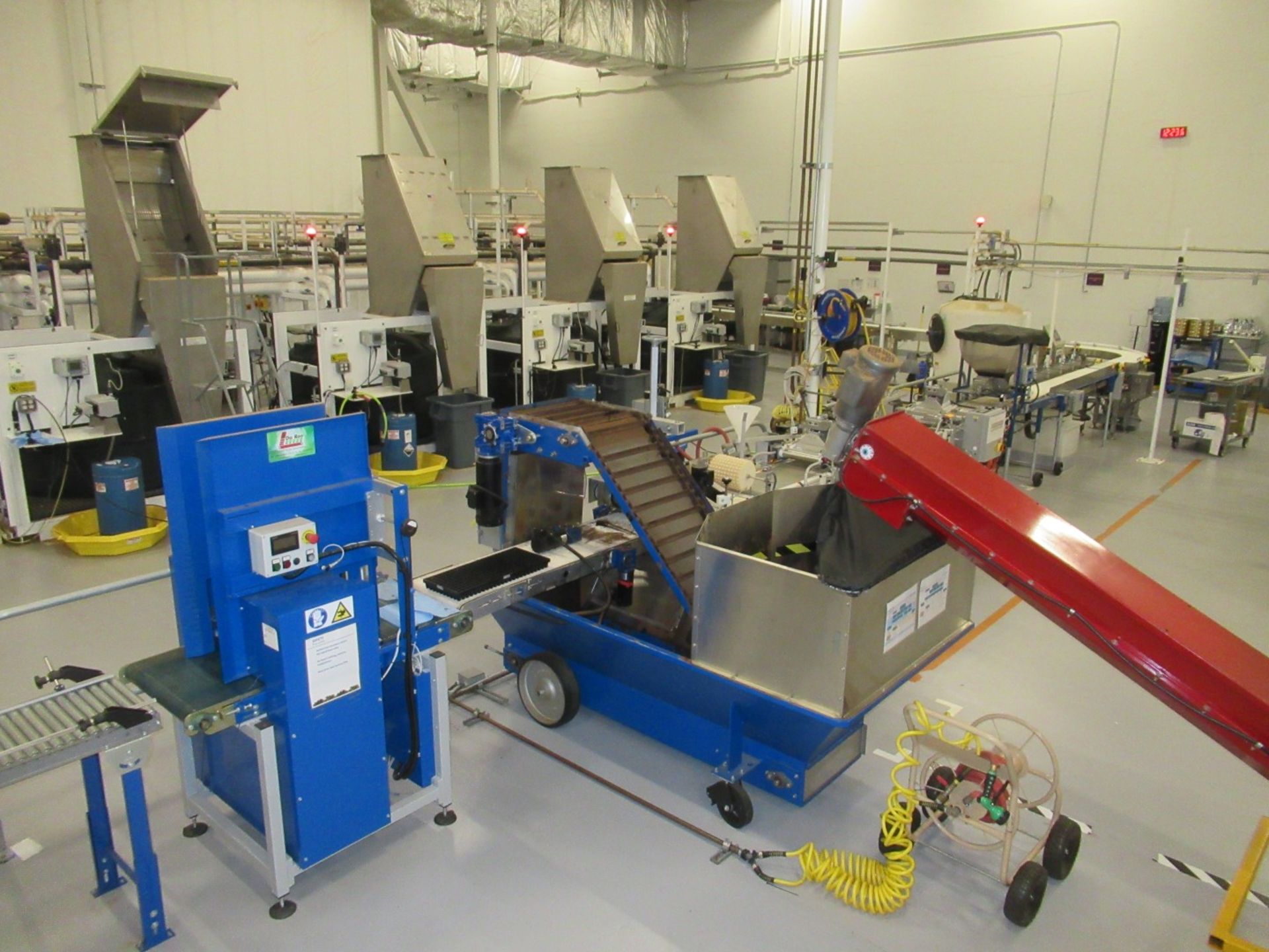 Blackmore Company Inc flat/tray filler, with approx 48"x22"x42" feed ...