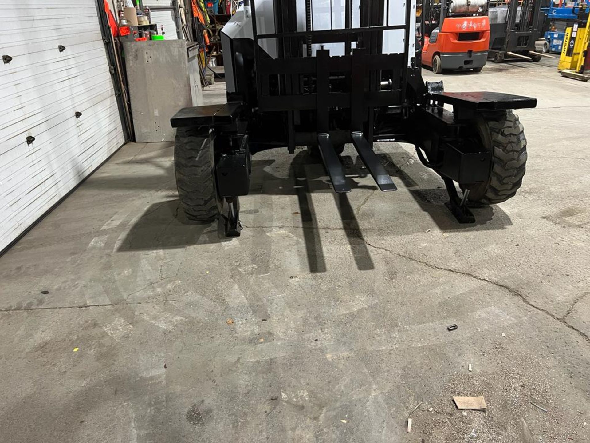 Palfinger Crayler CR55 5,500lbs Capacity OUTDOOR 4-Way Forklift VERY ...