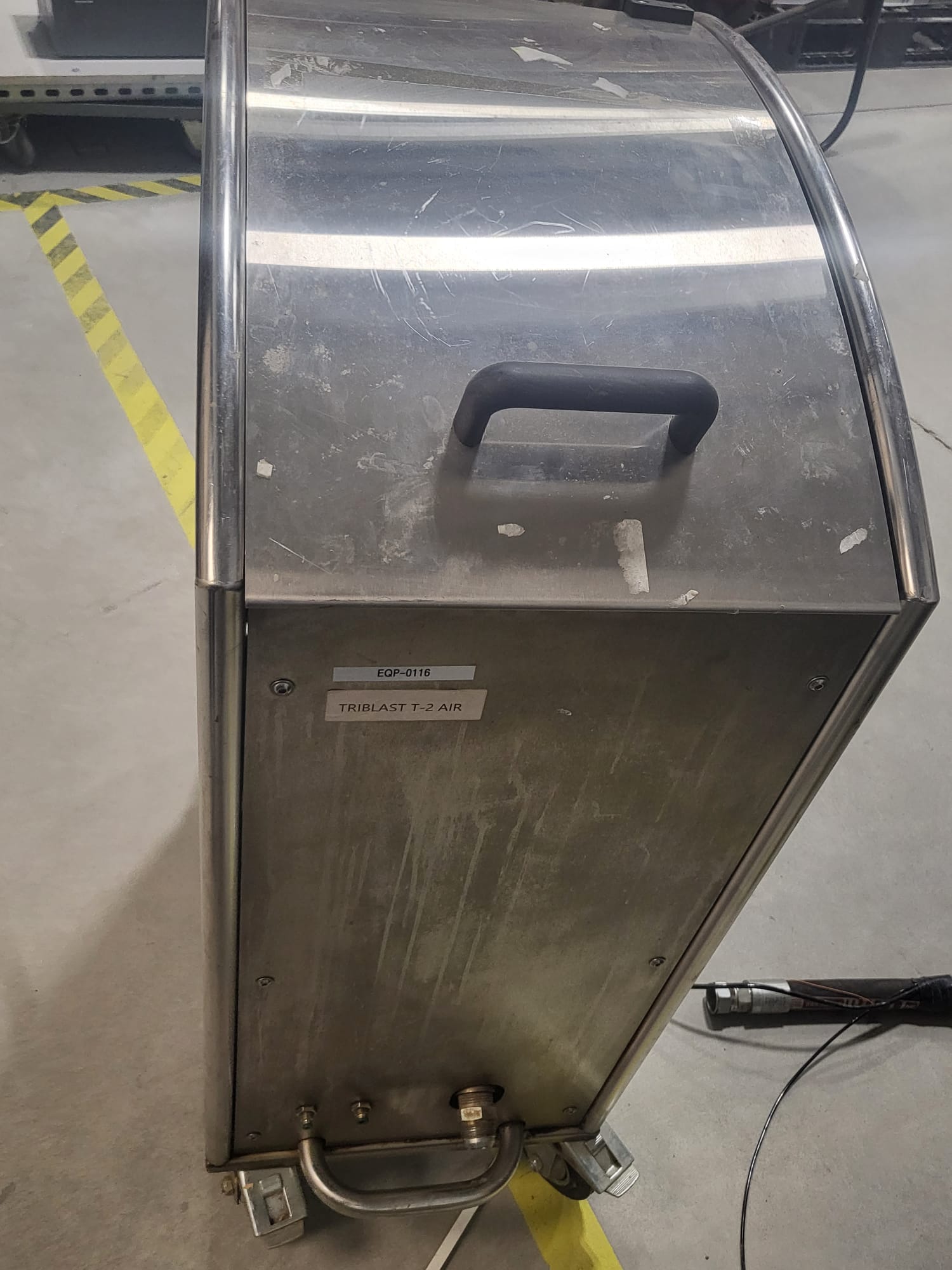 TRIBLAST DRY ICE BLASTING MACHINE