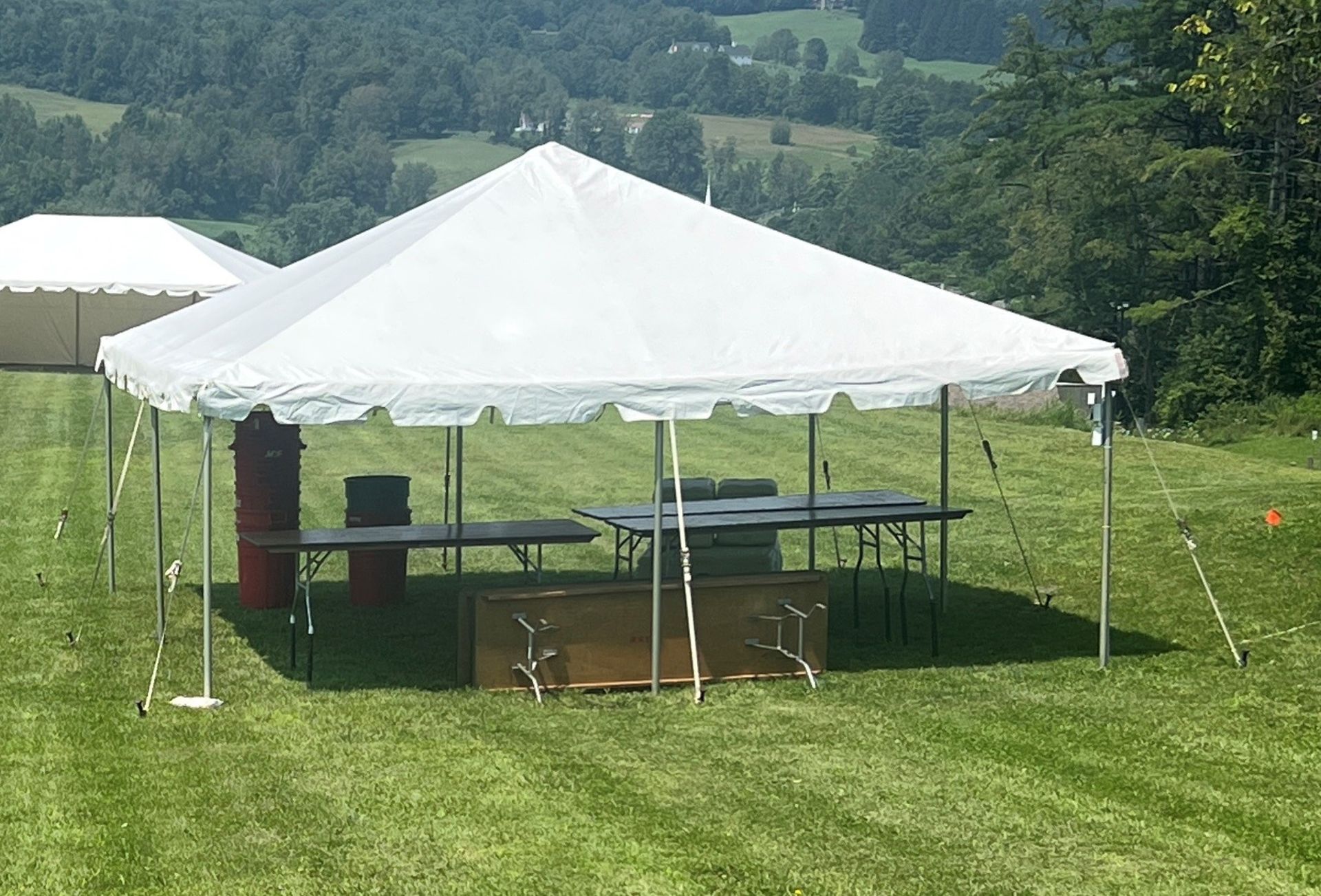 20'X20' White Toptec Expandable Frame Tent Blockout (includes frame and ...