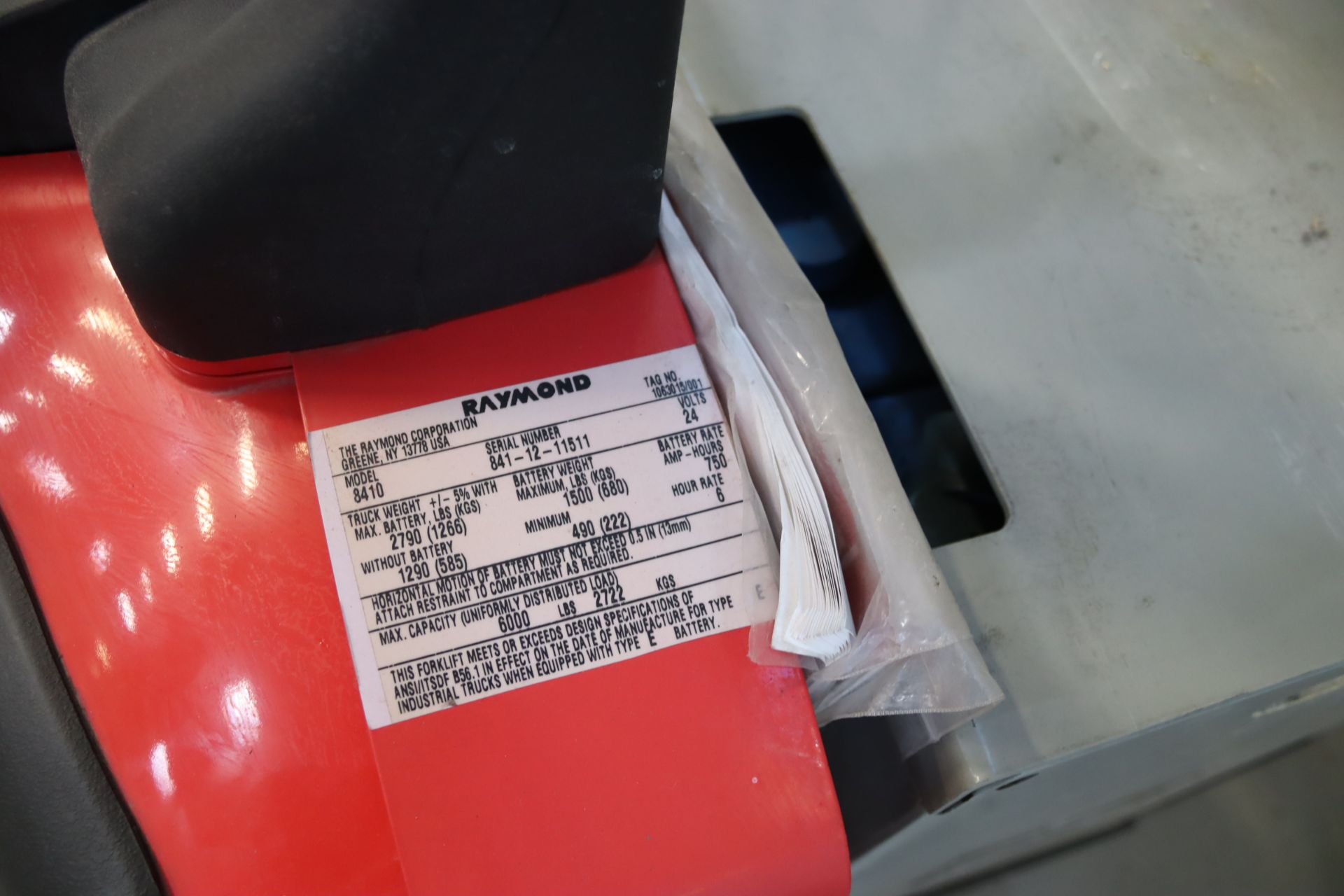 Raymond Electric Pallet Jack Model 8410, 24 Volt, S/N#841-12-11511 ...