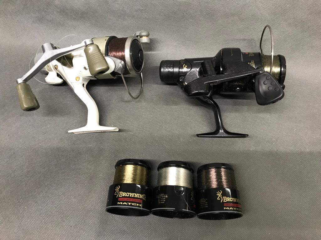 Shimano Stradic 4000 M twin handle fixed spool reel made in Japan, plus ...