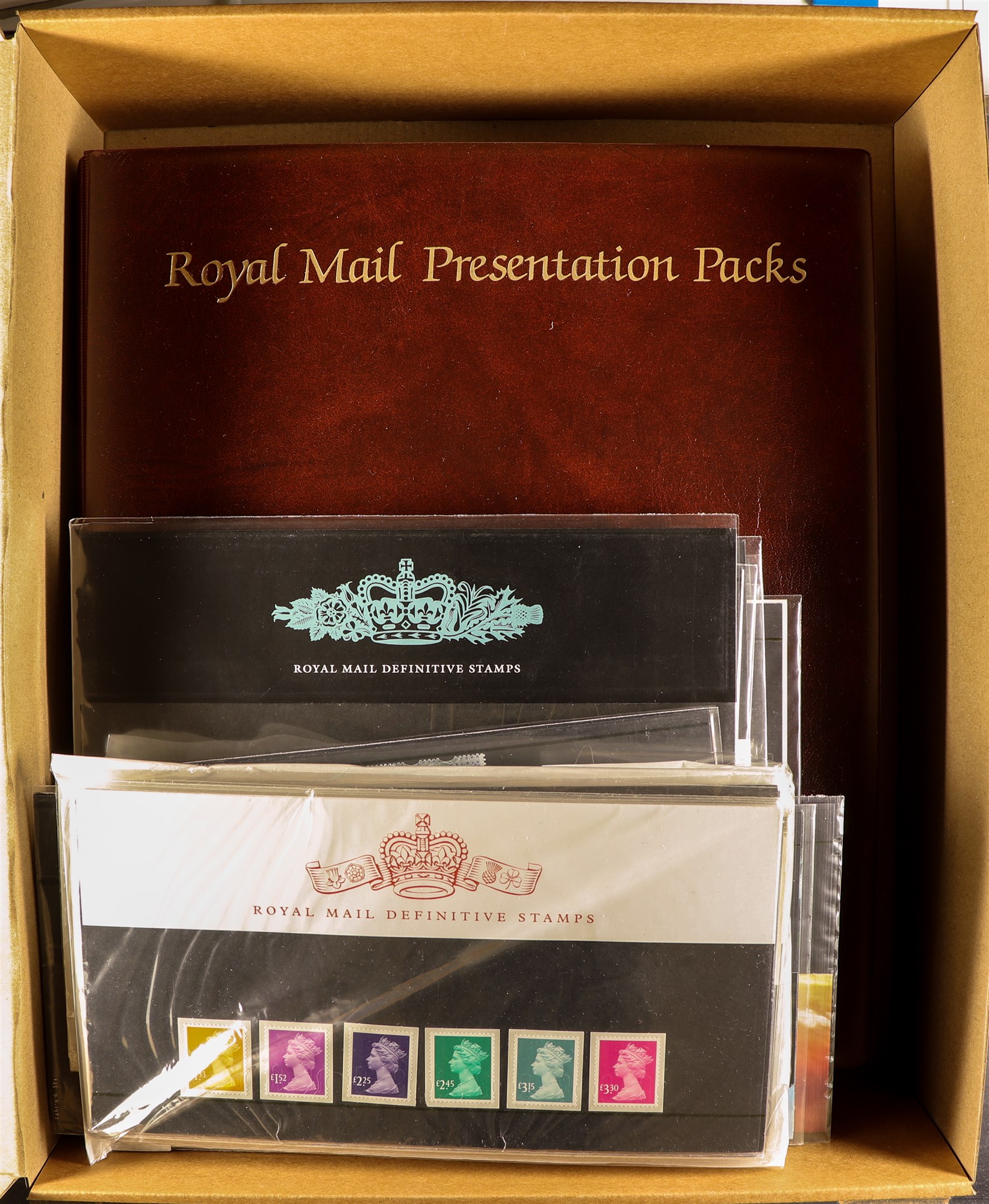GB.ELIZABETH II DEFINITIVE AND HIGH VALUE PRESENTATION PACKS. Includes ...