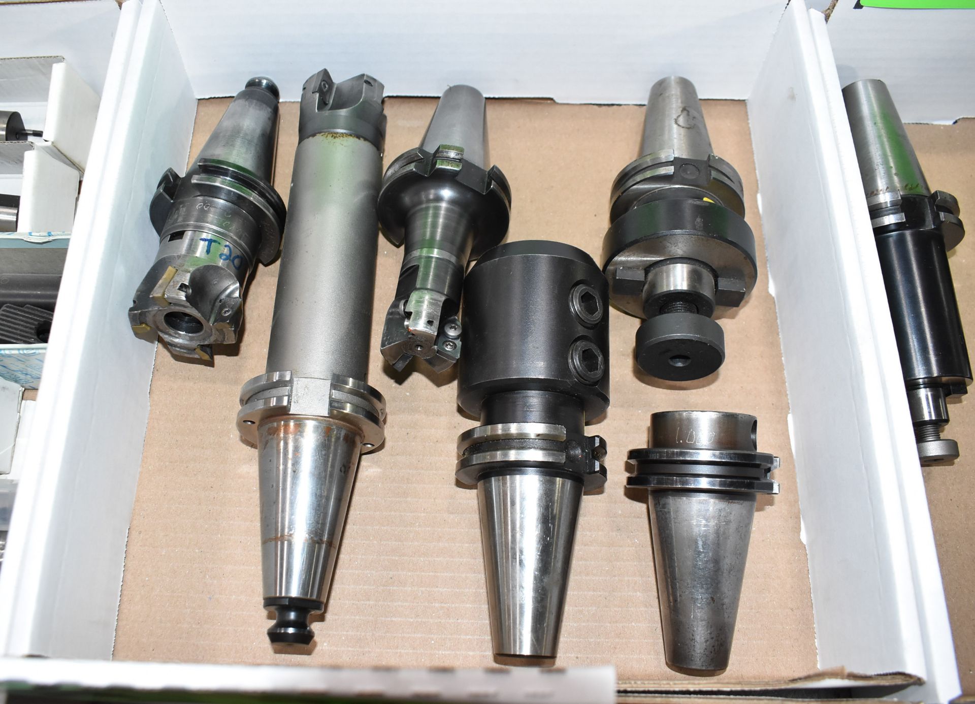 { Choice of lots: 341, 346 } LOT/ 6 CAT 40 TAPER TOOL HOLDERS