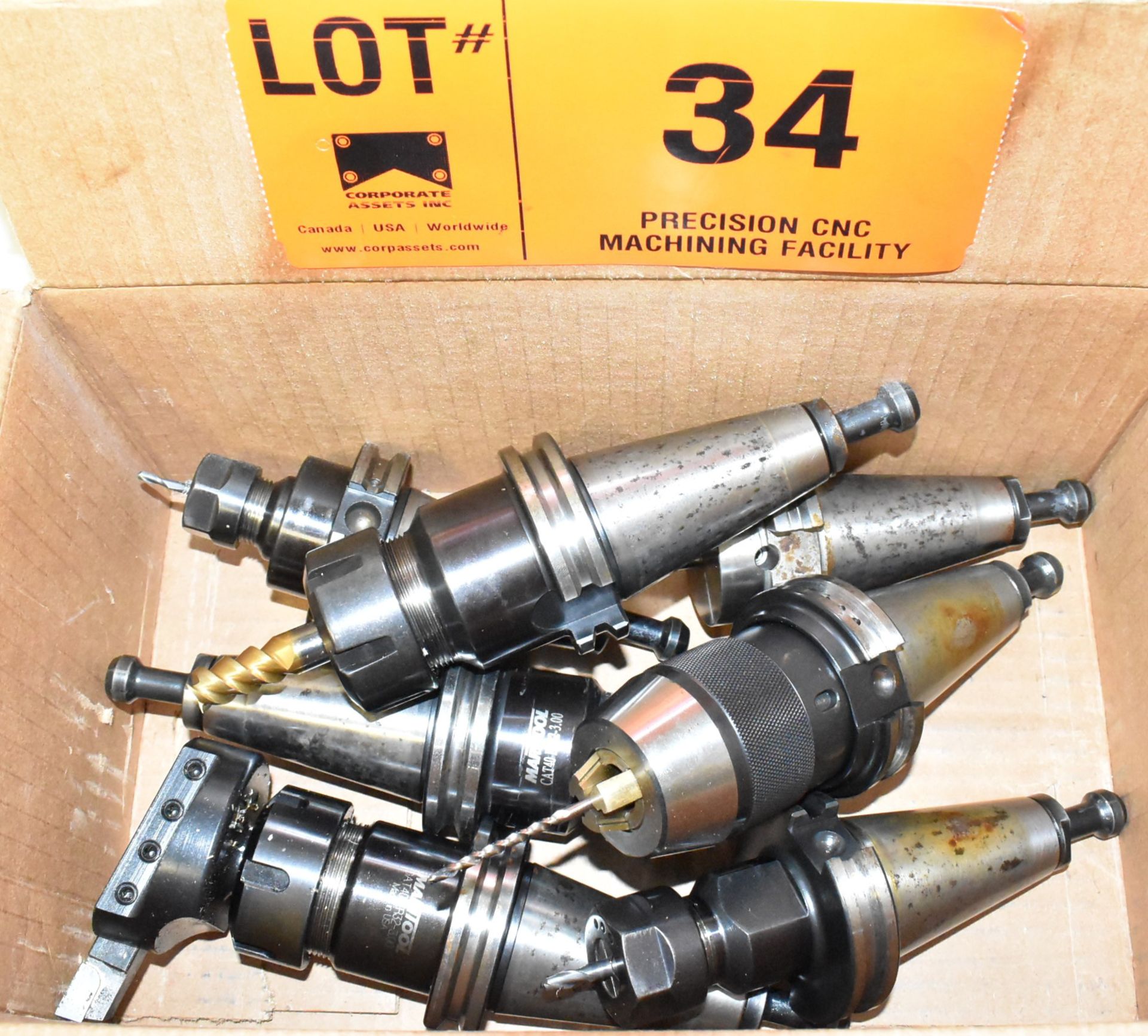 { Choice of lots: 34 } LOT/ (7) CAT 40 TOOL HOLDERS