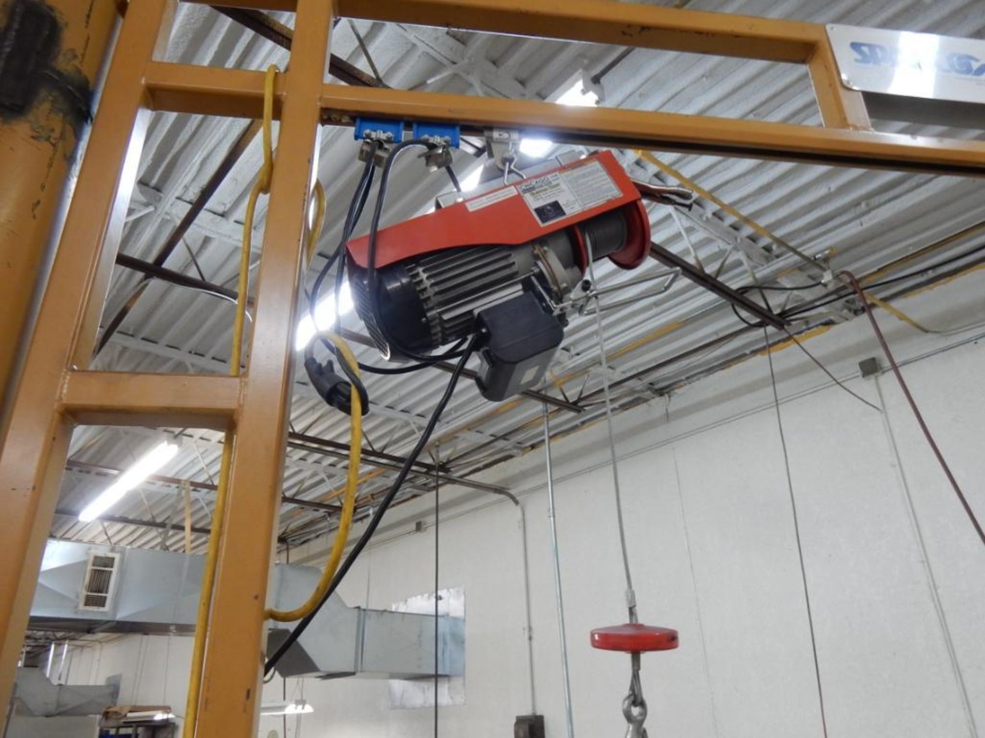 SPANCO 360 DEG. 250 LB. CAP. FLOOR MOUNT JIB CRANE W/CHICAGO 500 LB ...
