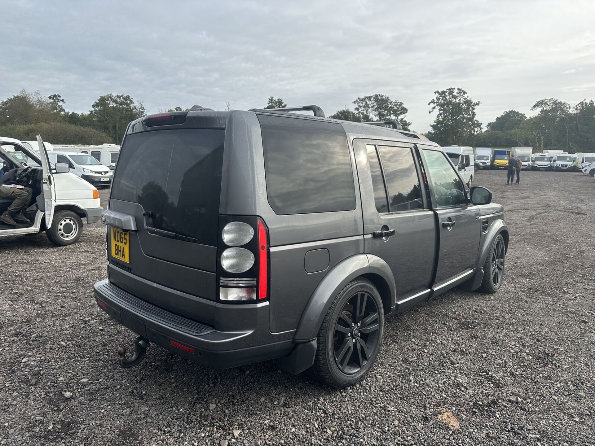 65 Plate Land Rover Discovery Diesel Sw 3.0 Sdv6 Hse 5Dr AutoBody: Grey ...