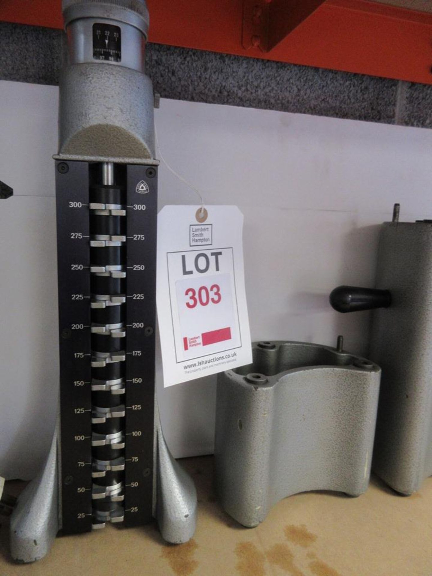 Trimos metric height micrometer with two extension spacers