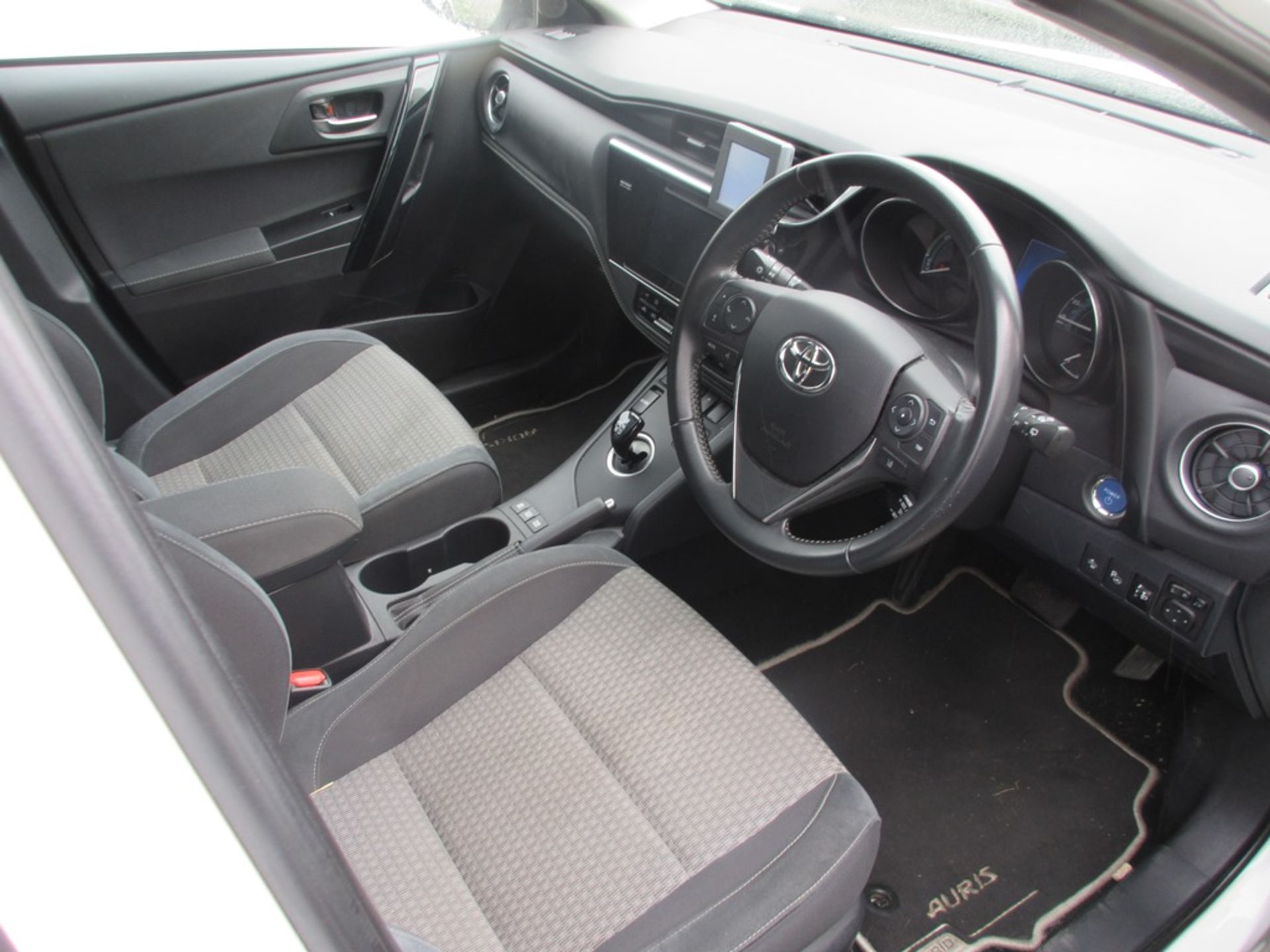 Toyota Auris Design Hybrid Hev Vvt-I Cvt, 98bhp Registration: WG68 EFC ...